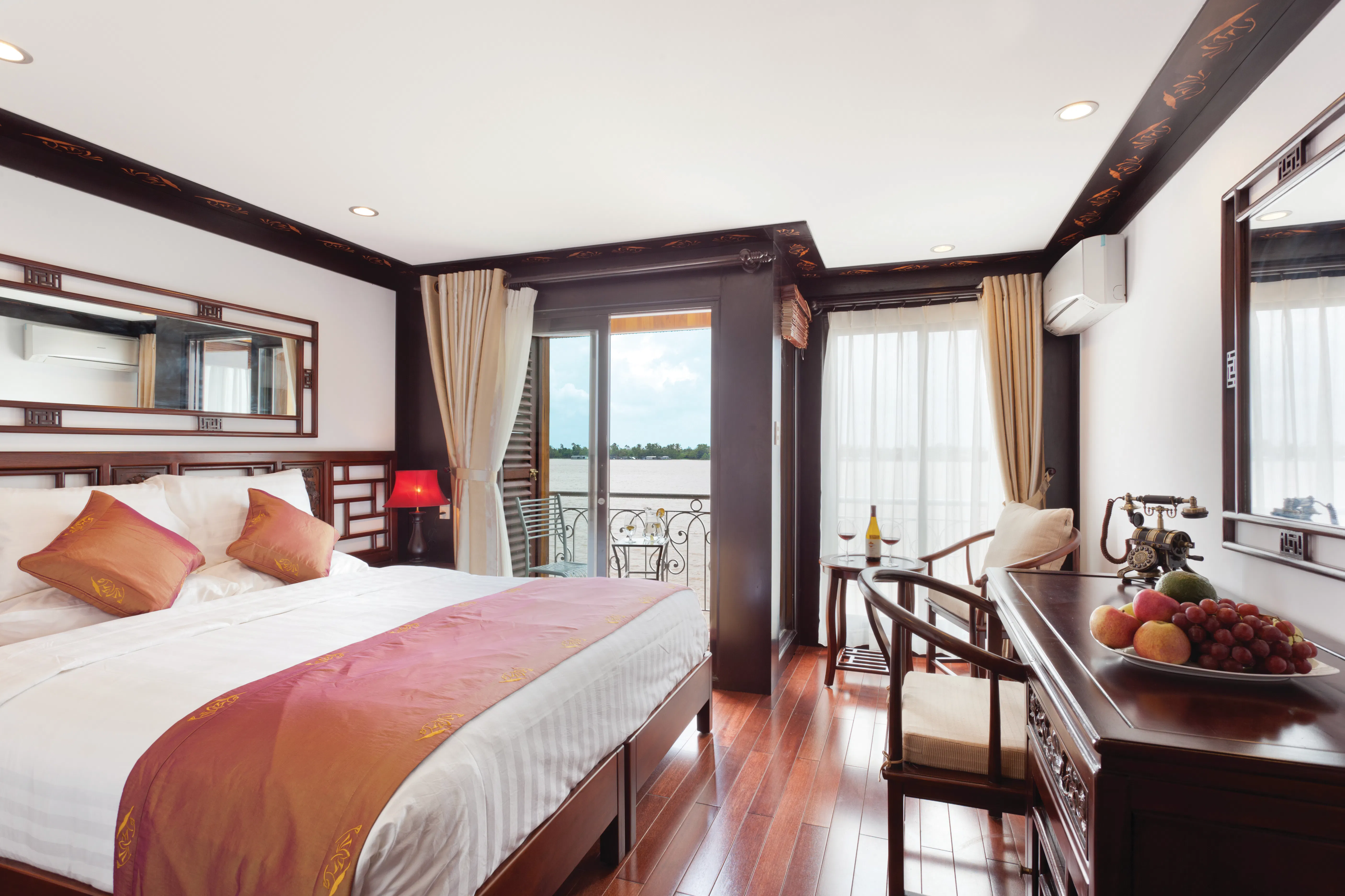 RV Lotus Cruise Ship | Editor's Review