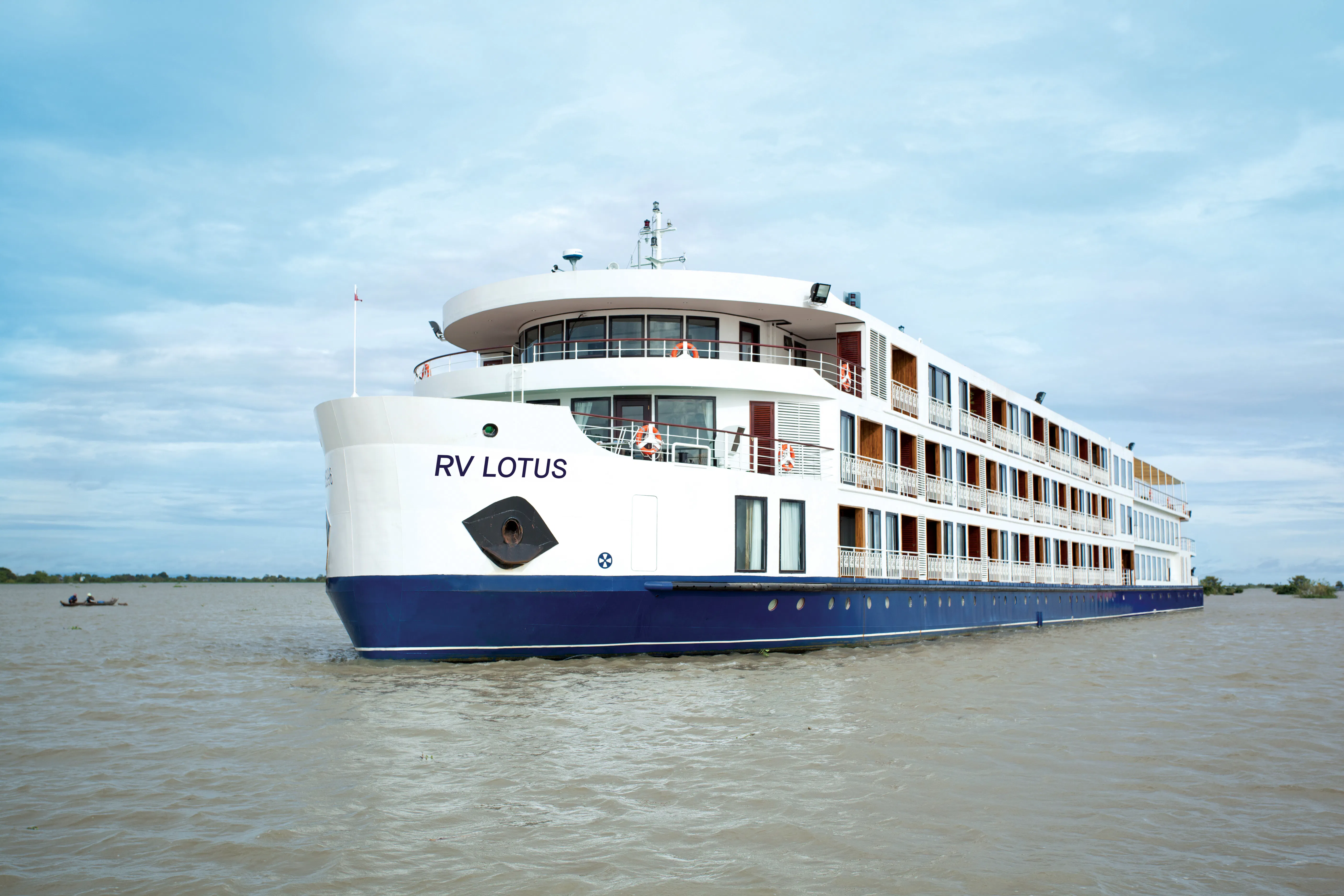 RV Lotus Cruise Ship | Editor's Review