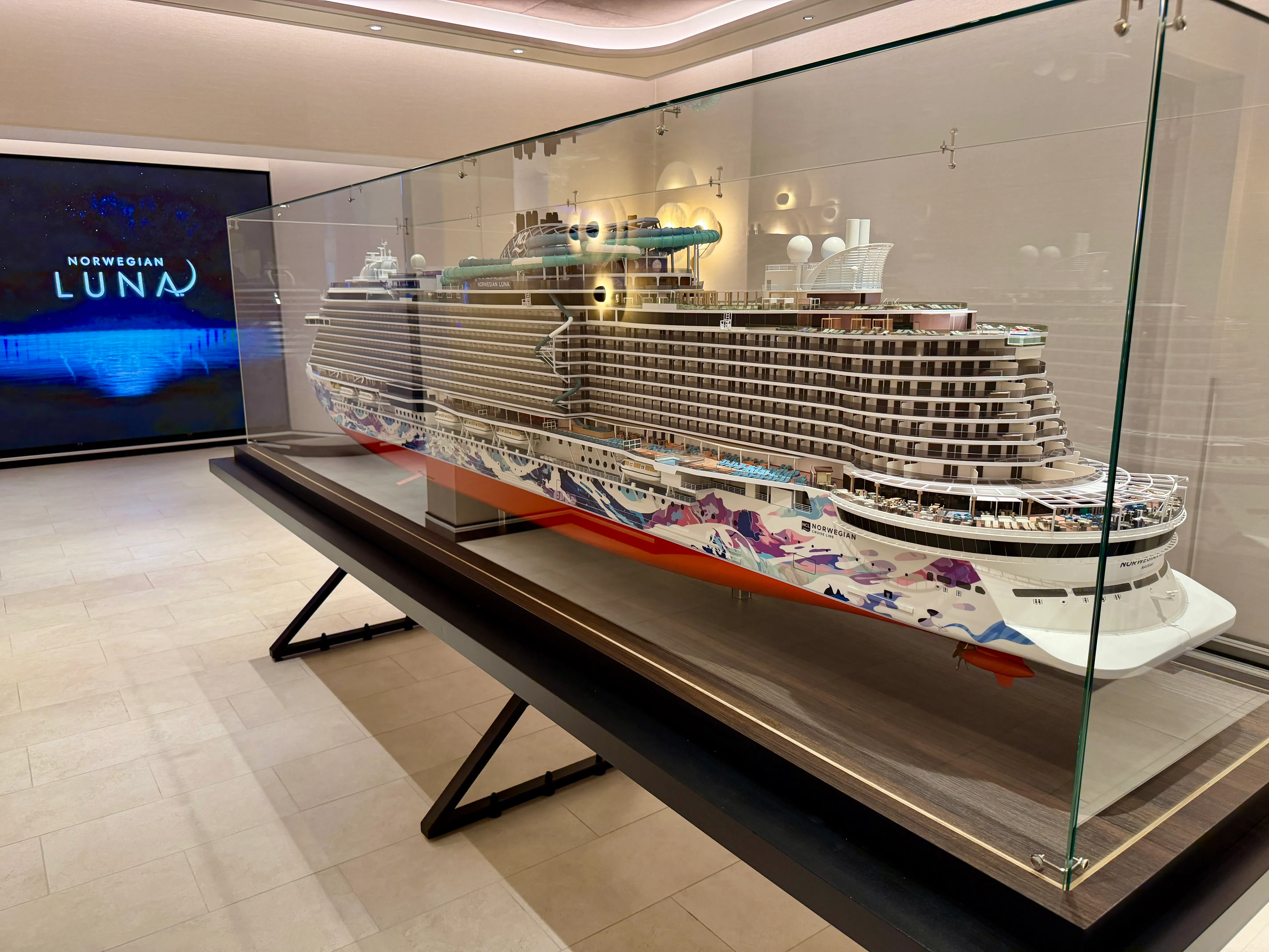 First Look! Photos of Norwegian Luna - Cruise Critic