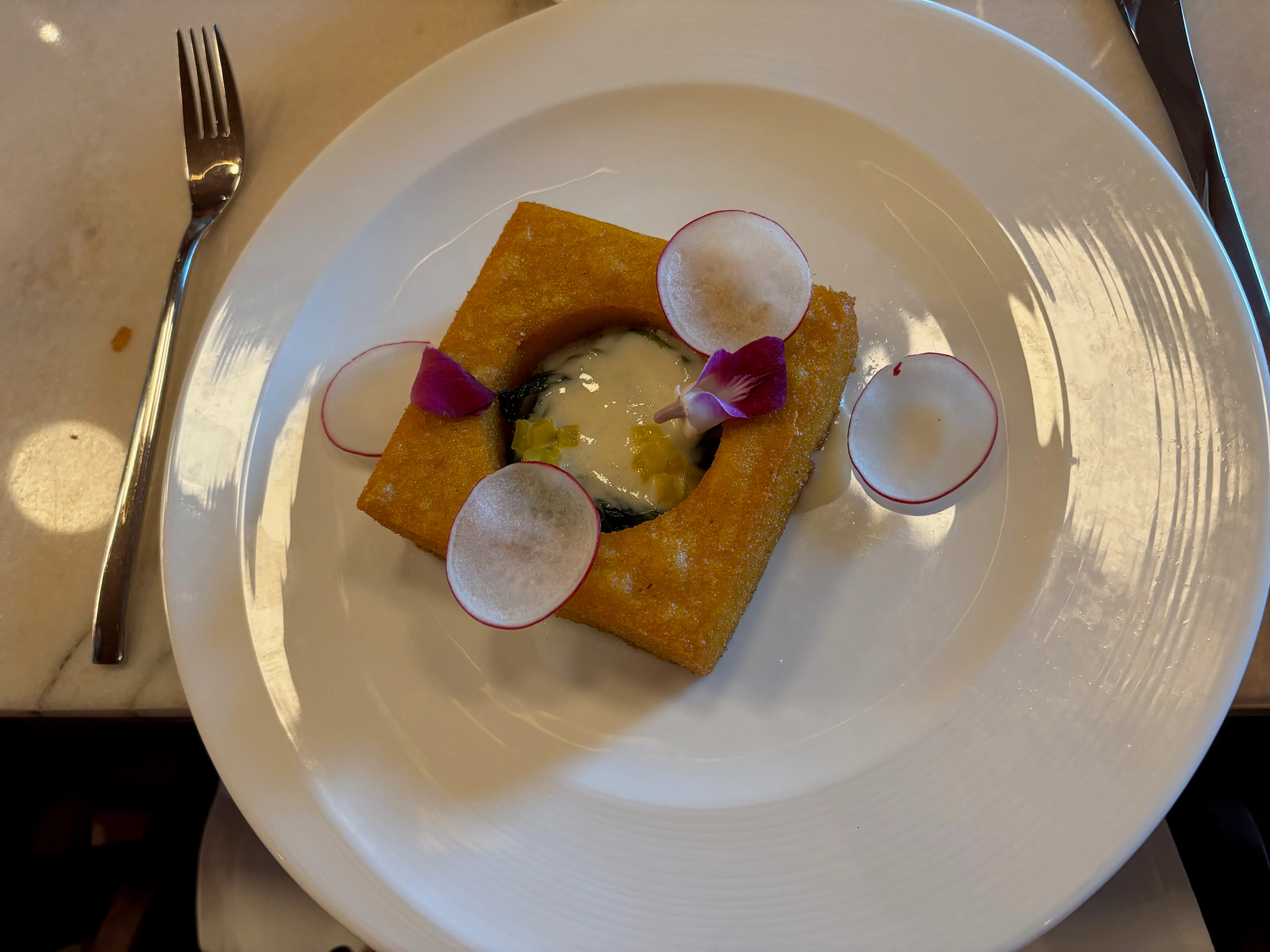 Brilliant Lady Dining & Food | Editor's Review