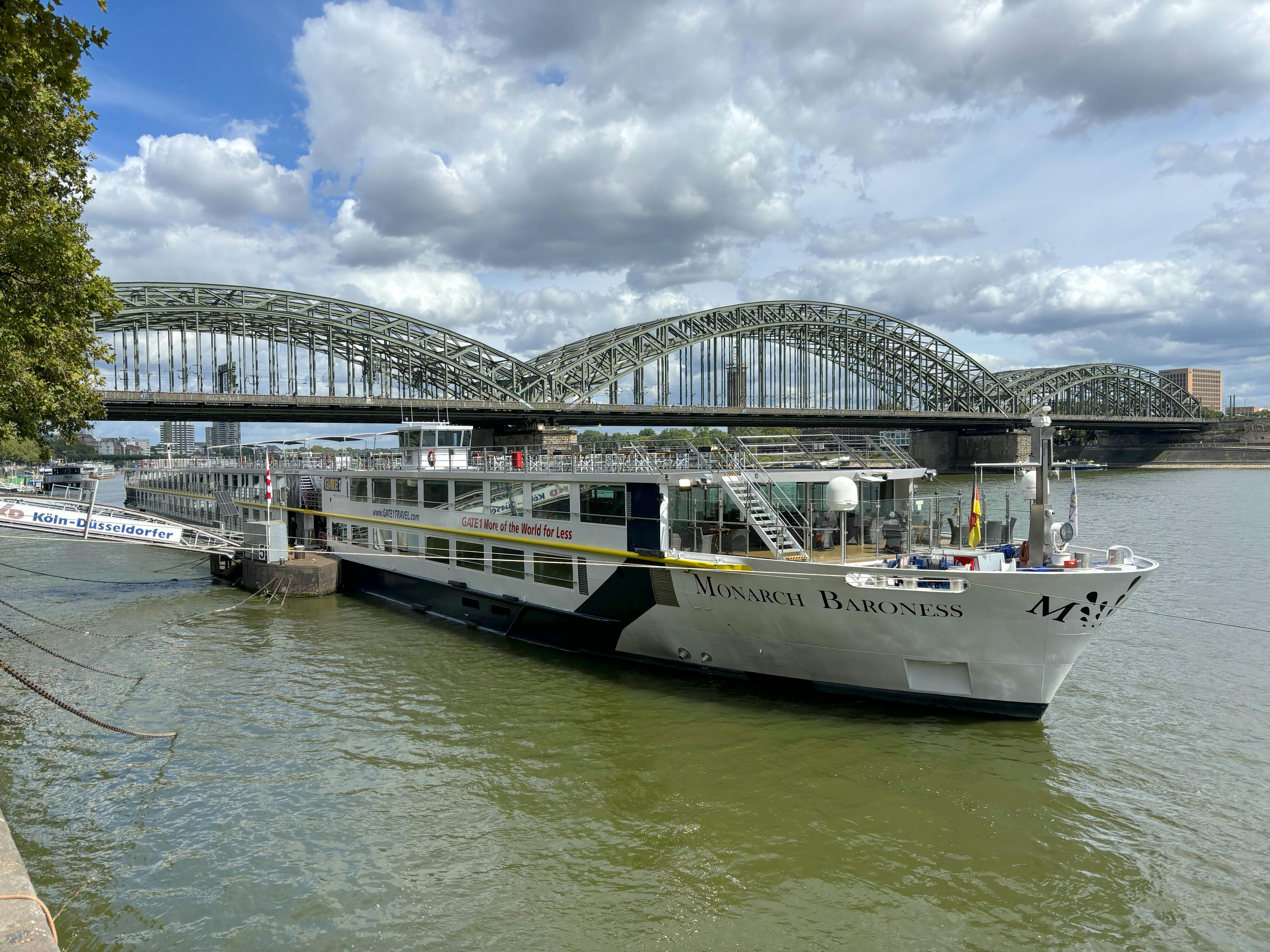 Gate 1 Travel Monarch Baroness Expert Review