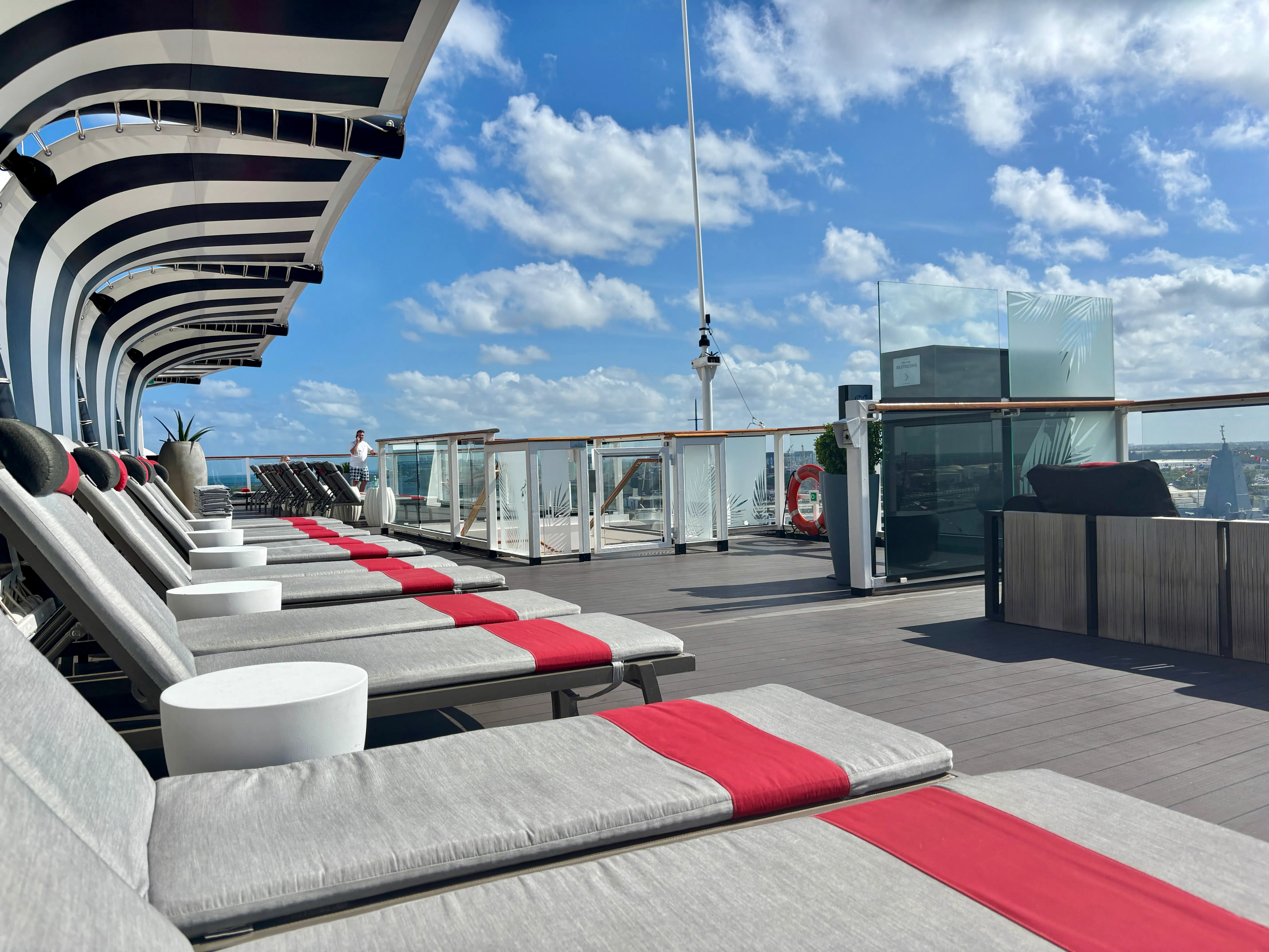 Contemporary Sun Deck