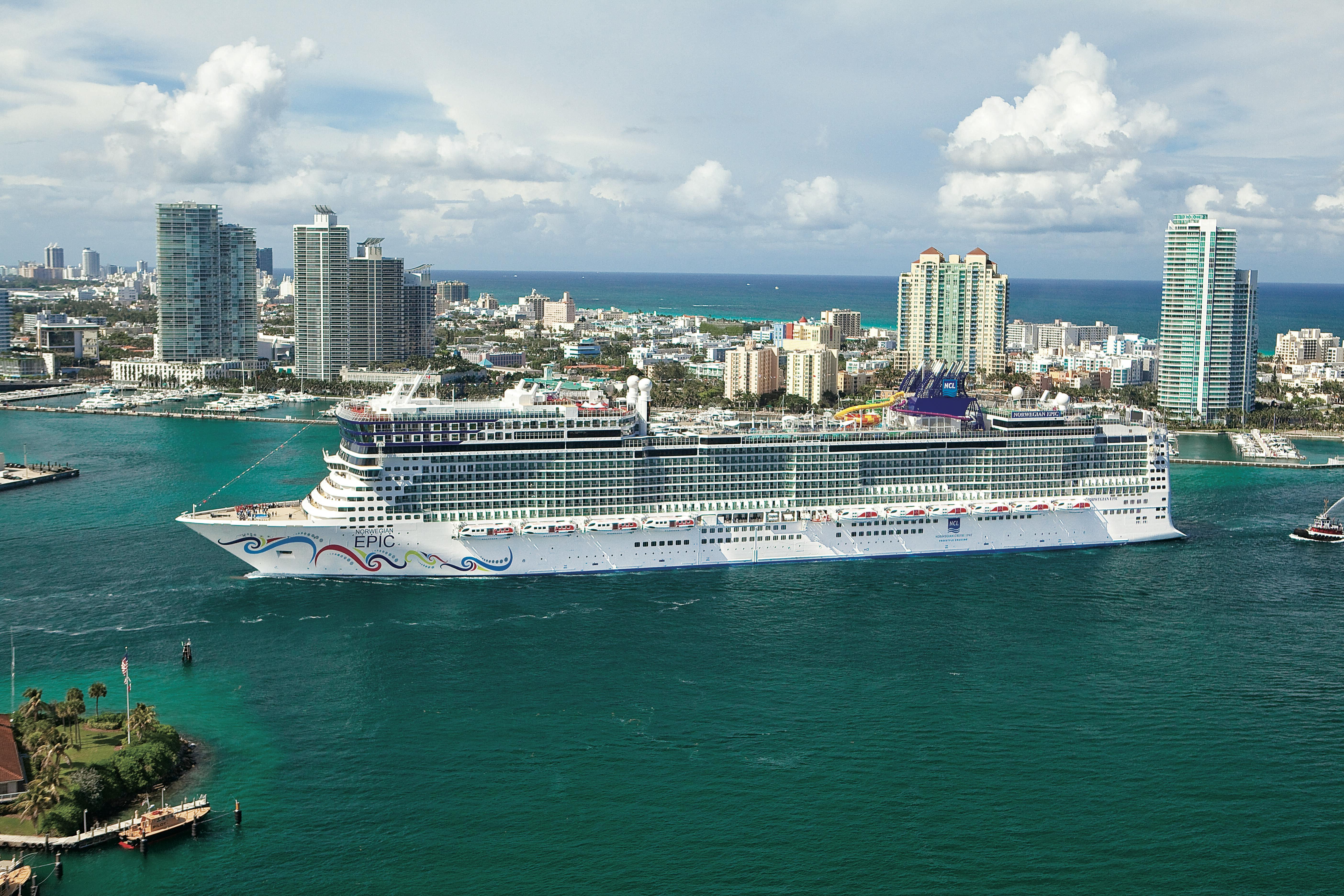 The Best 2025 Cruise Deals This Wave Season