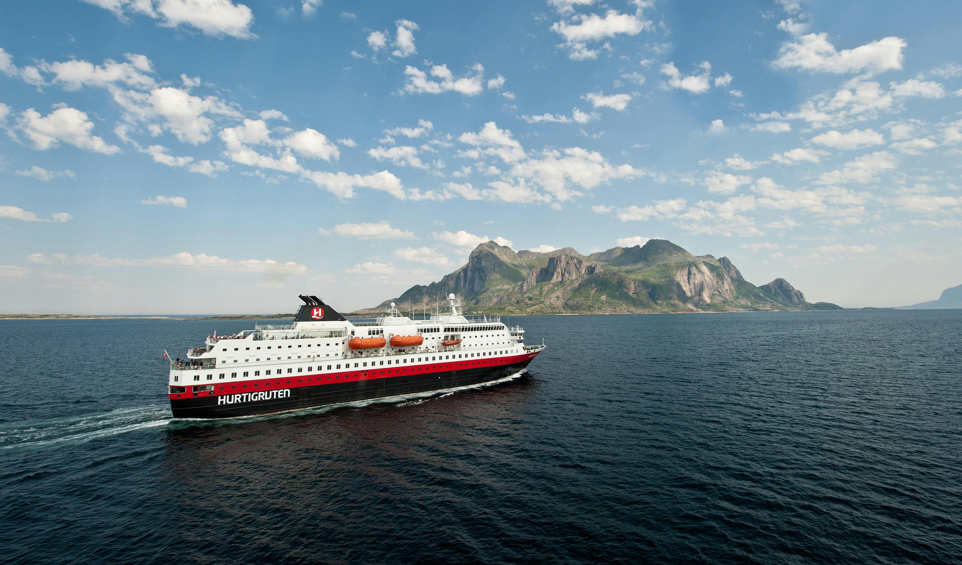 Hurtigruten Richard With Cruise: Expert Review (2023)