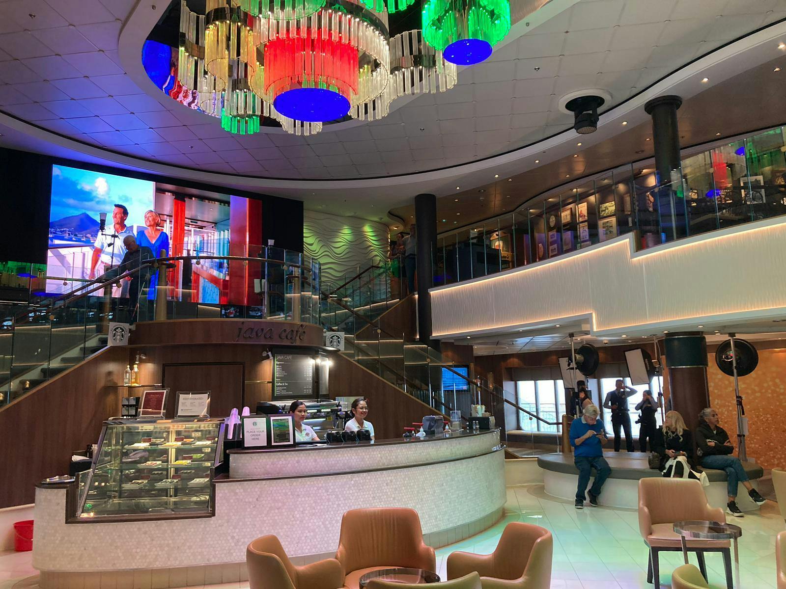 21 Signs You're a Cruise Addict