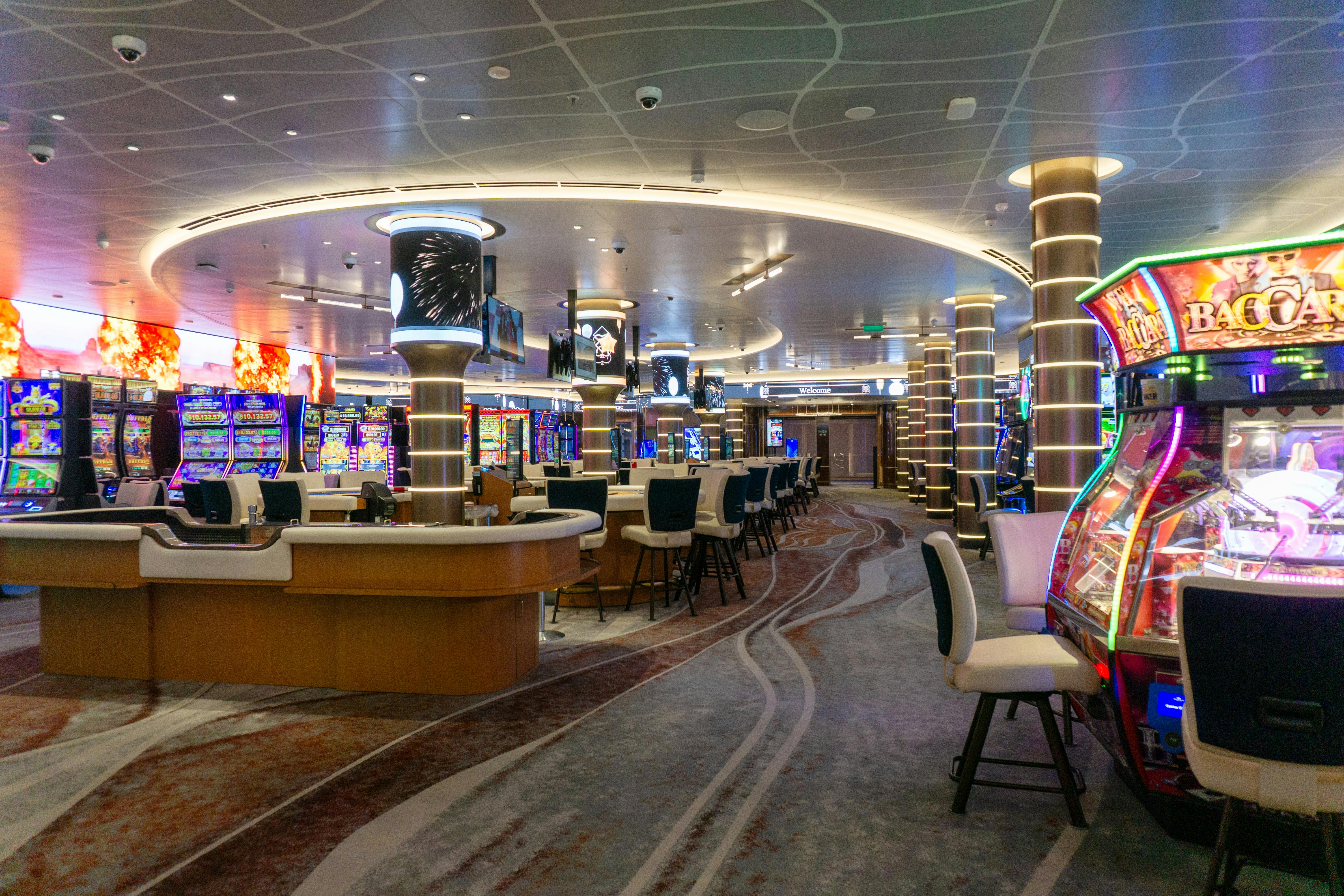 Sun Princess Activities, Entertainment & Amenities for Kids & Adults on ...