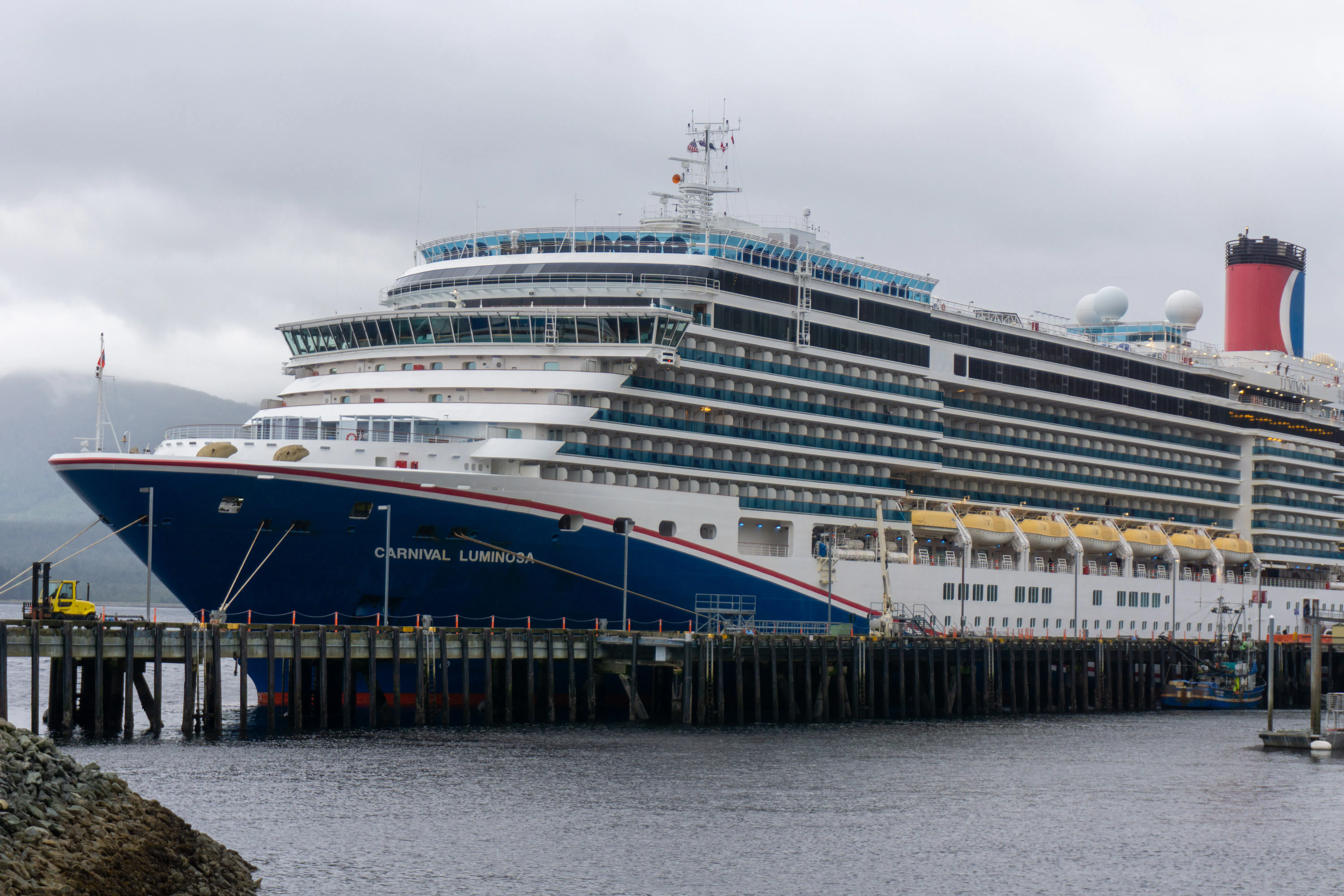 Carnival Luminosa Cruise Ship Review | First-hand Expert Review