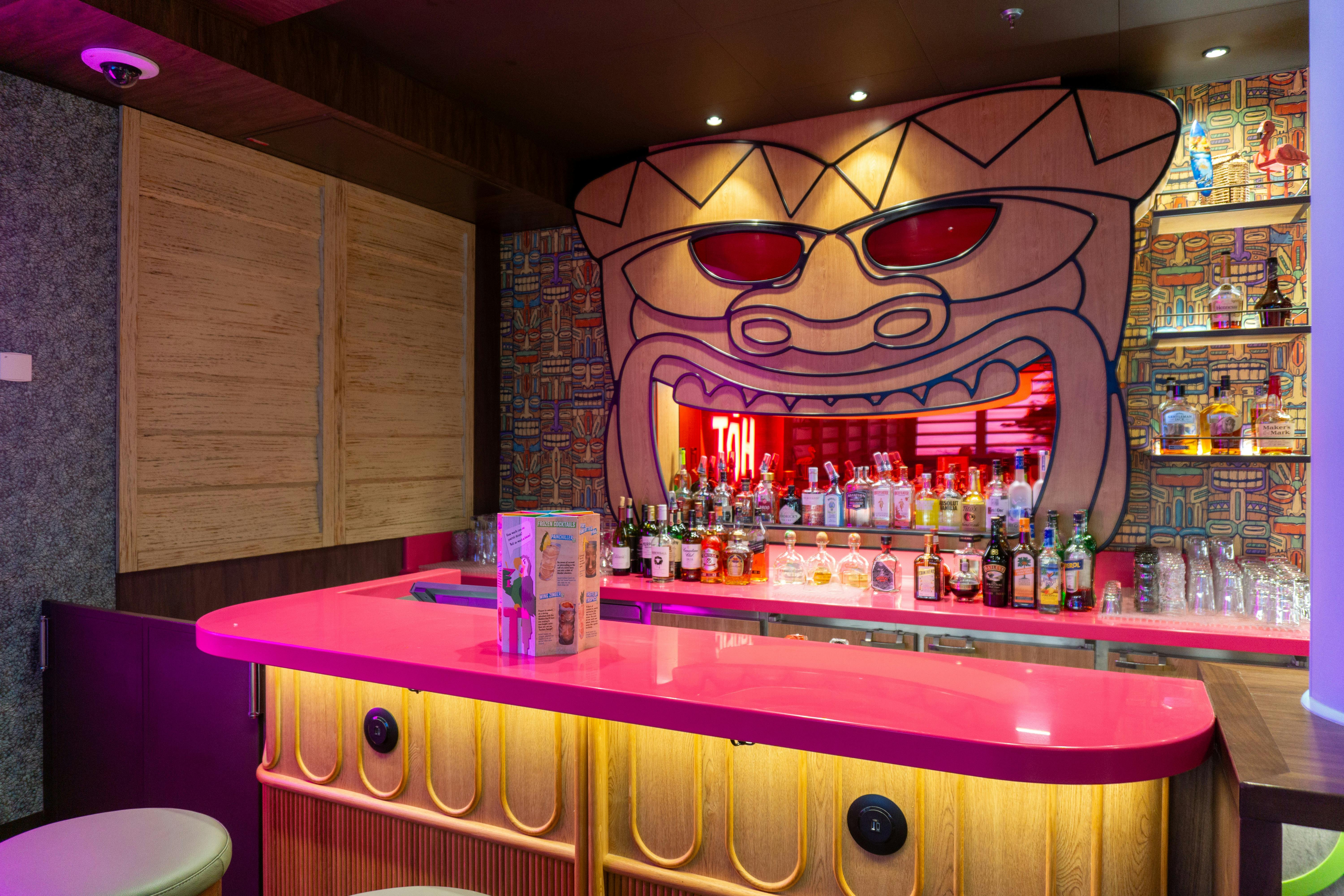 Photos of Utopia of the Seas