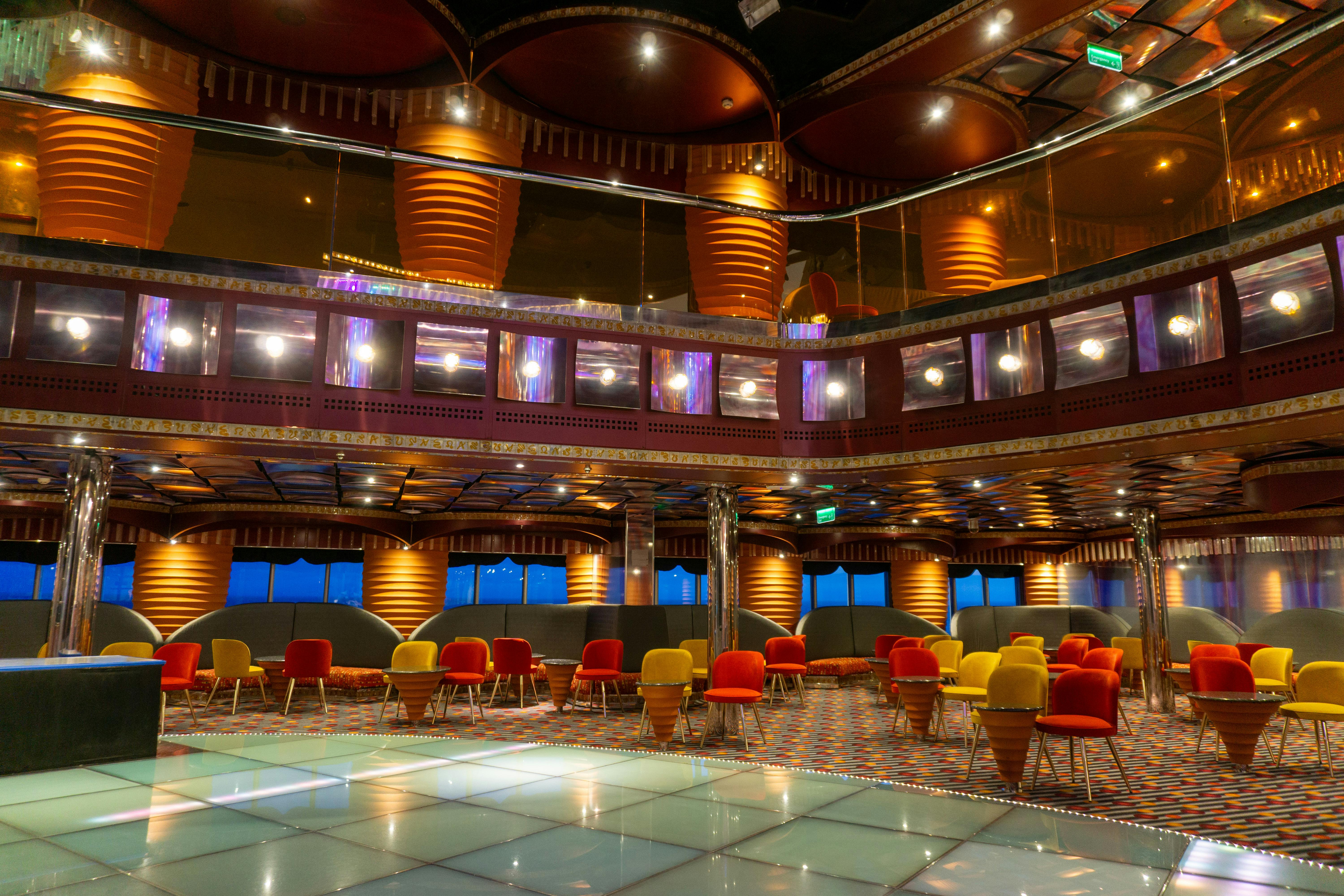 Carnival Luminosa Cruise Ship Review | First-hand Expert Review