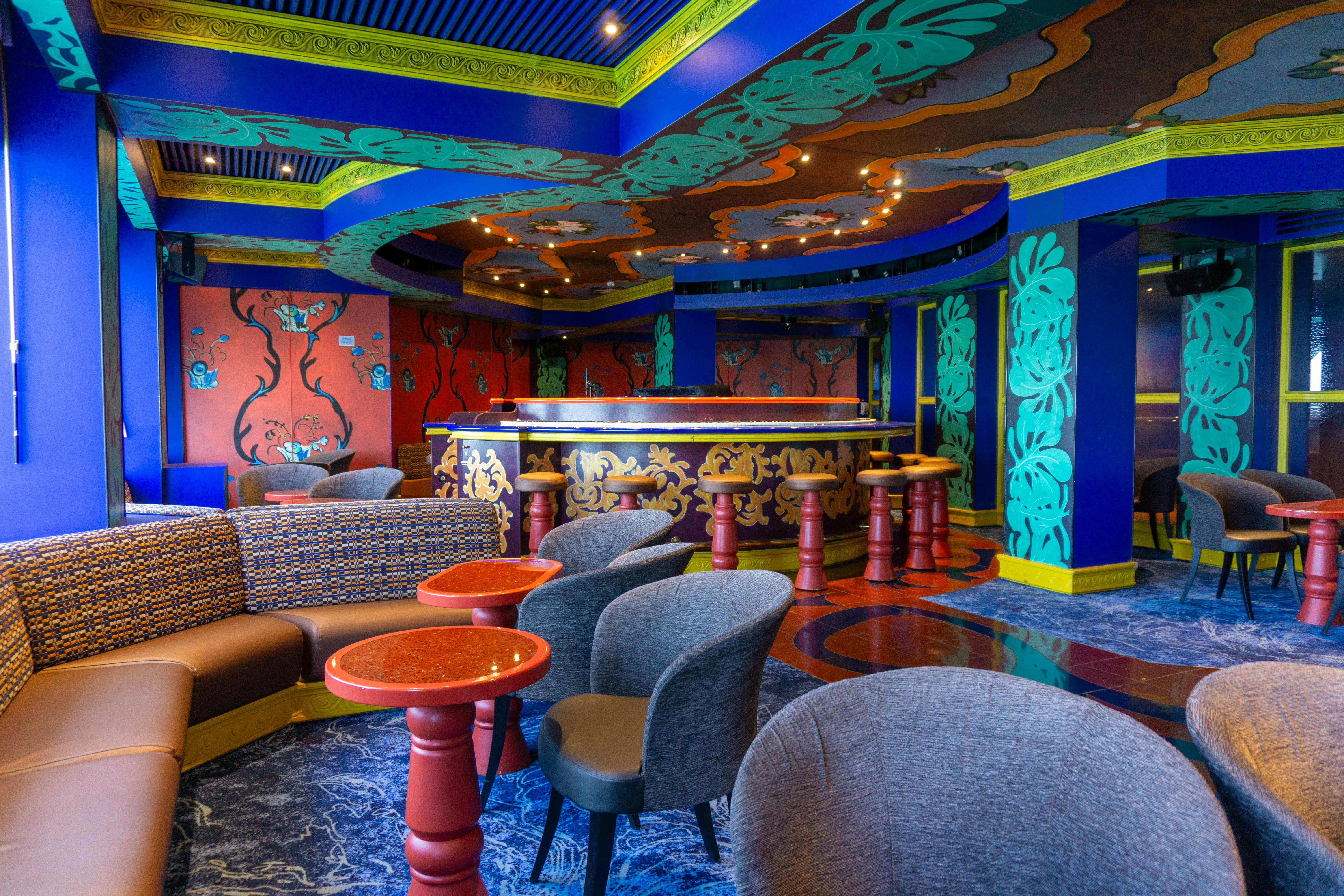 Carnival Conquest Cruise Ship Review | First-hand Expert Review