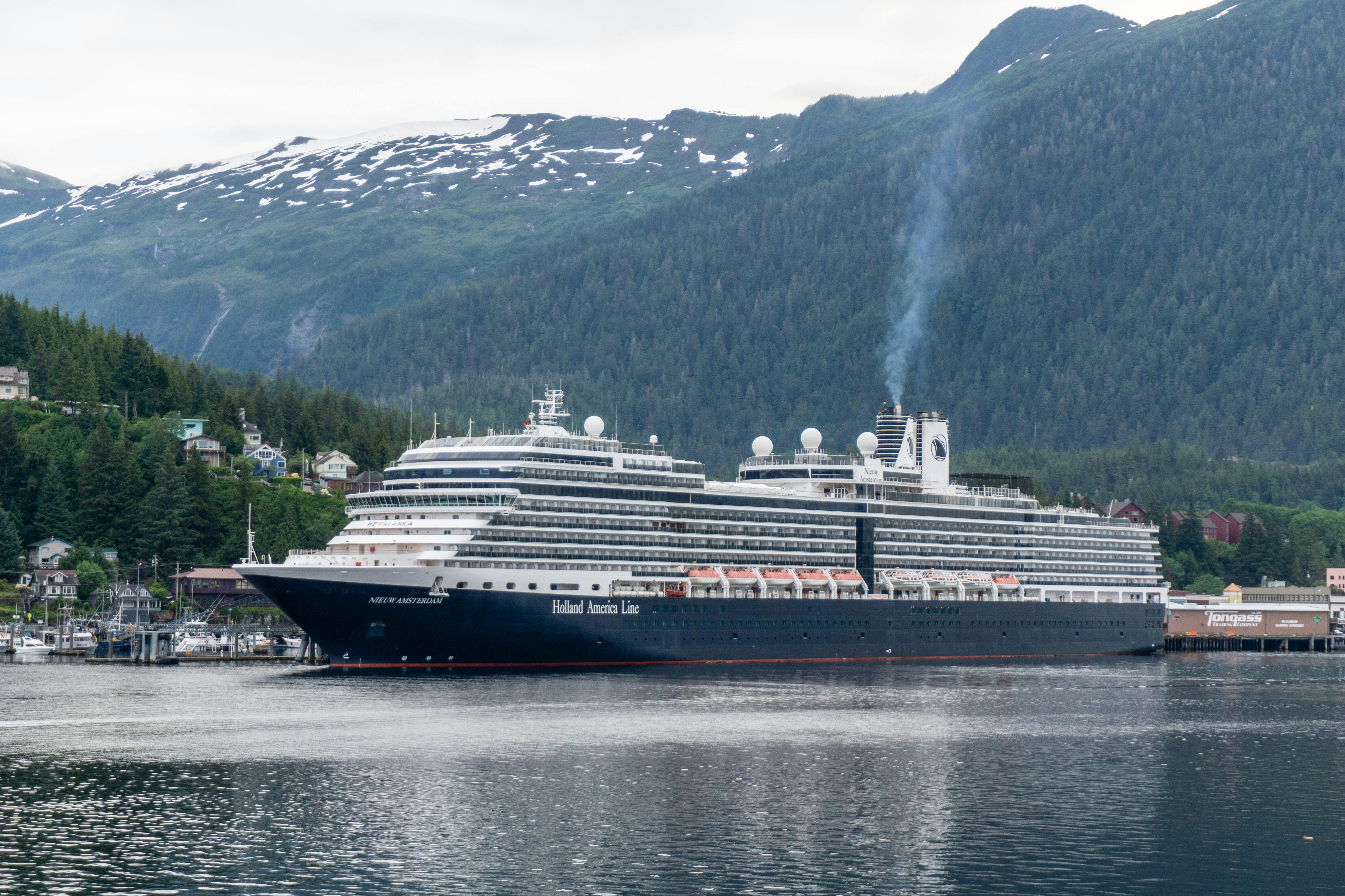 Holland America Line in Alaska Fits First-Time Cruisers