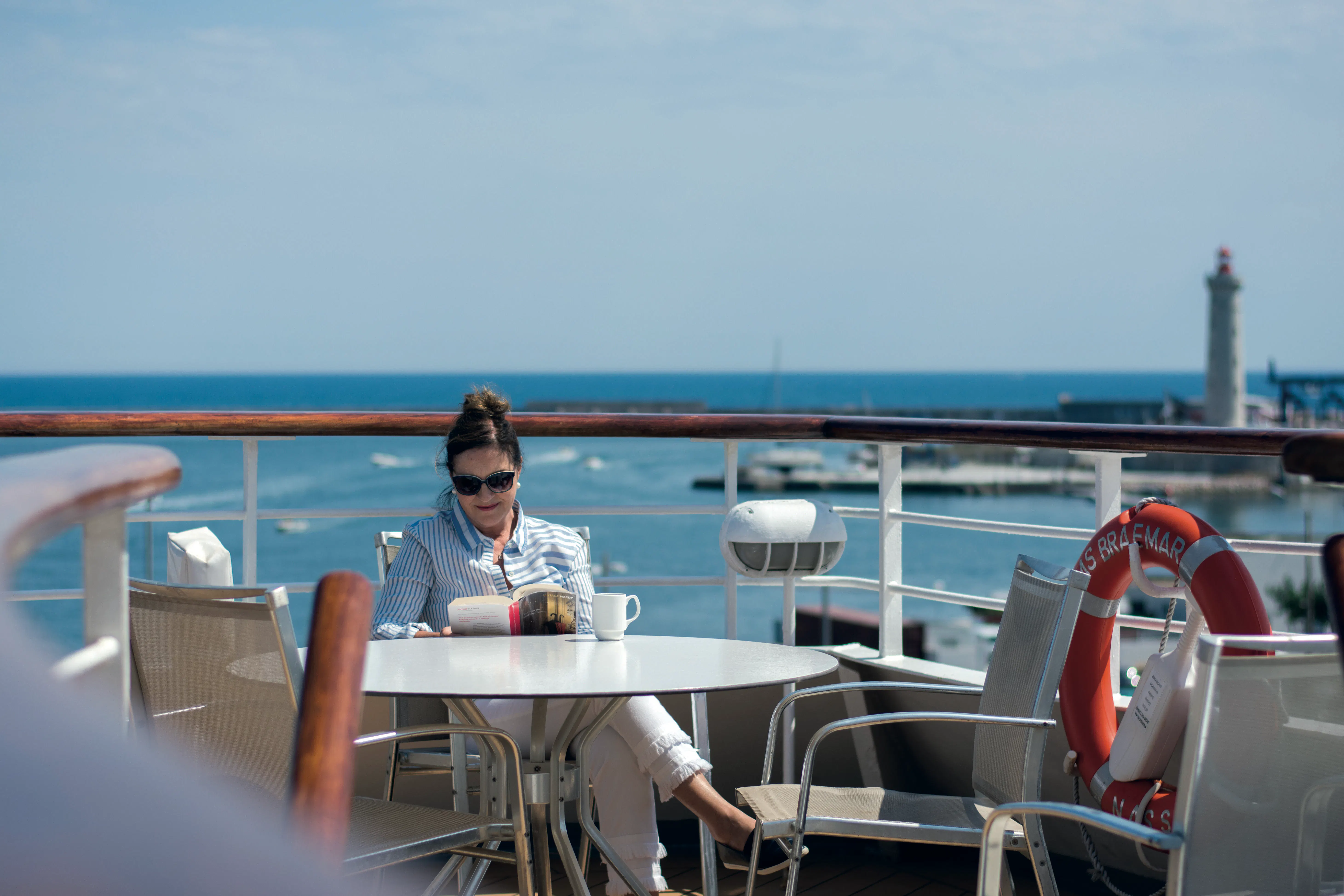 11 Tips for Hooking Up on a Cruise for Solo Females