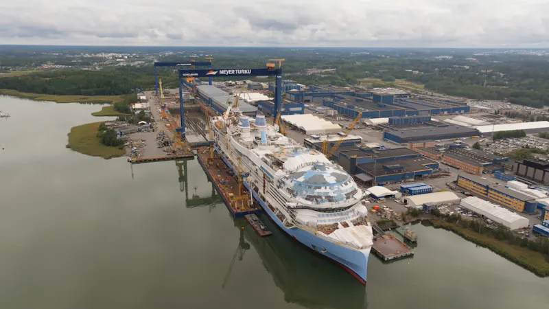 Legend of the Seas Arriving Ahead of Schedule