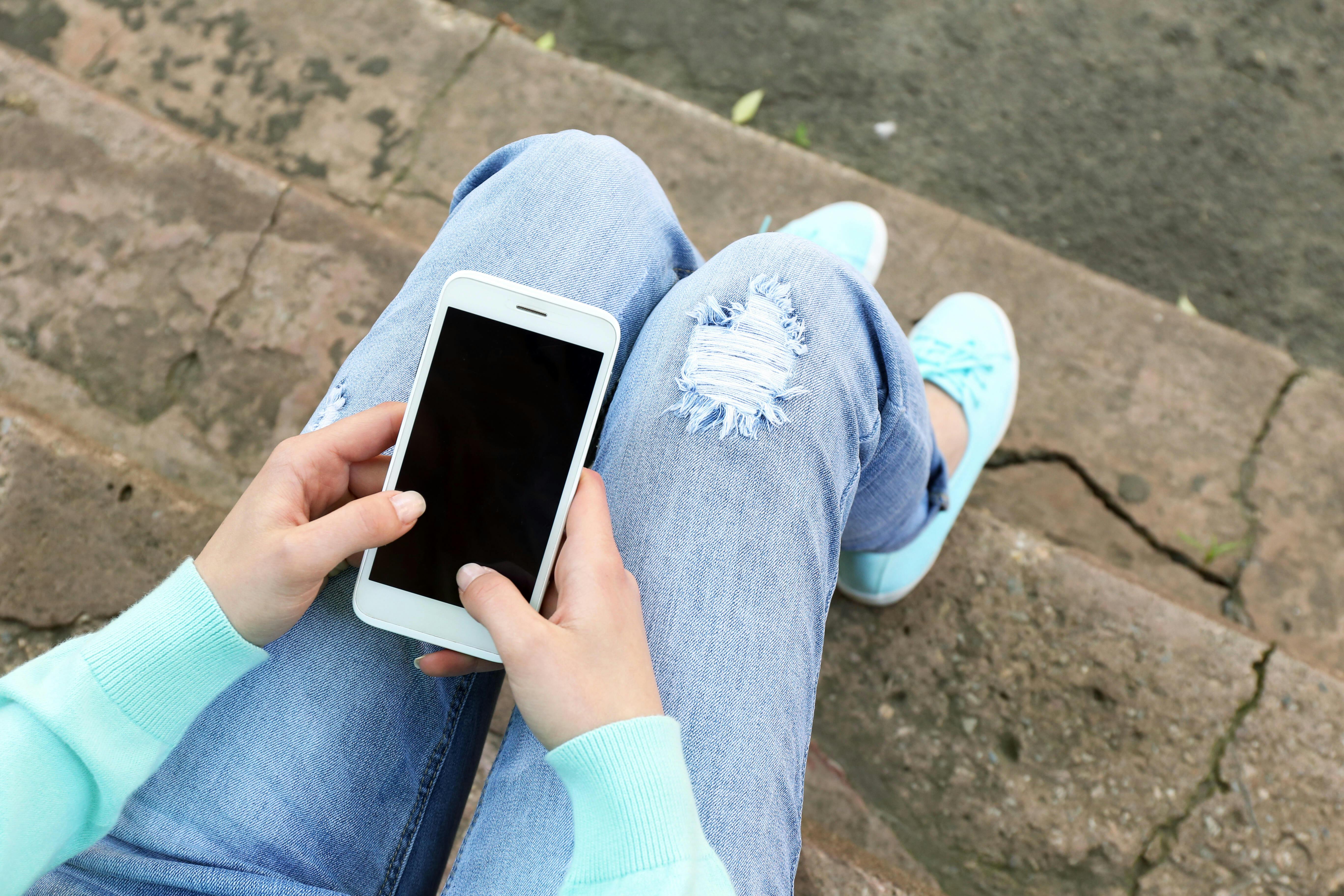 What to Expect on a Cruise: Using a Cell Phone