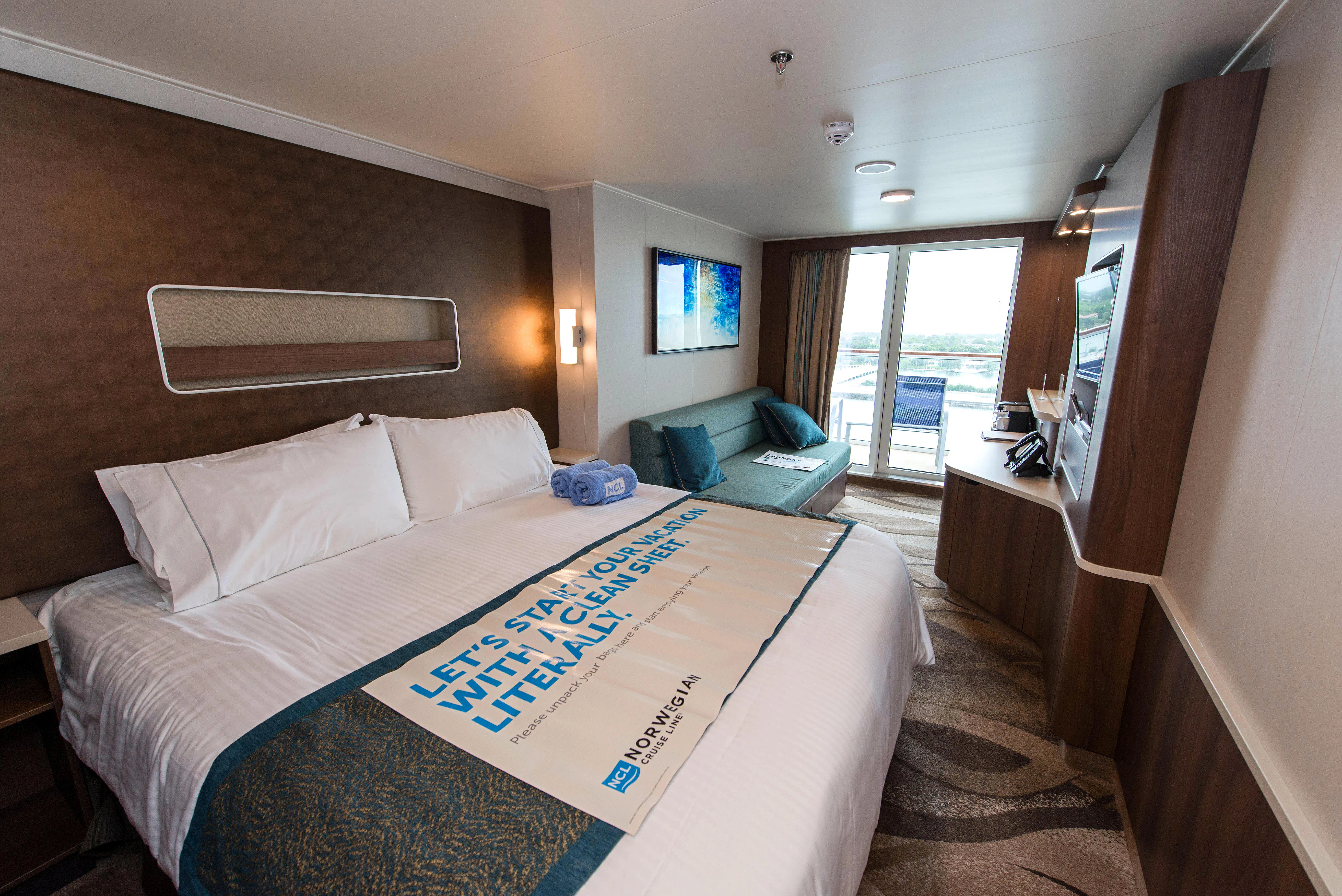Aft Balcony vs. Balcony Cabin on Cruise Ships - Cruise Critic