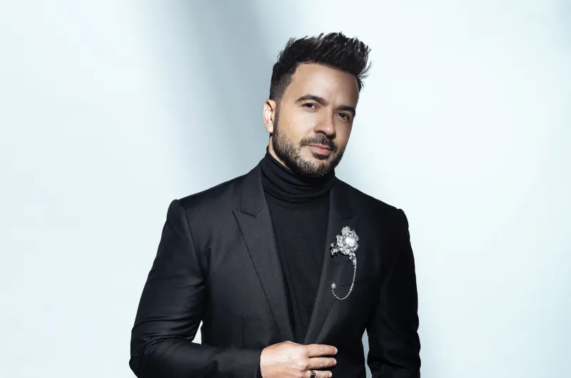 Singer Luis Fonsi Named Norwegian Viva's Godfather