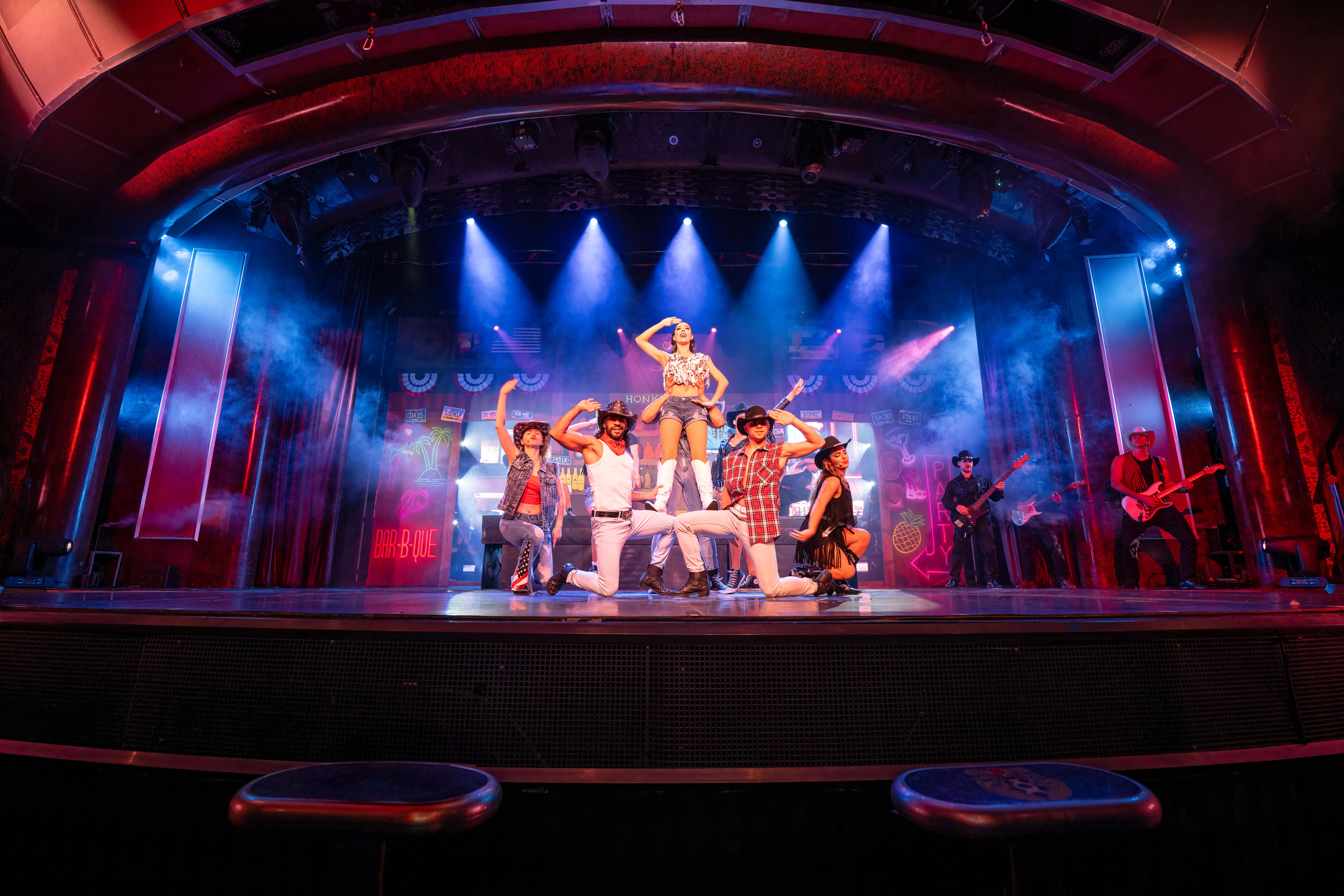 Margaritaville at Sea Reveals New Production Shows for Beachcomber