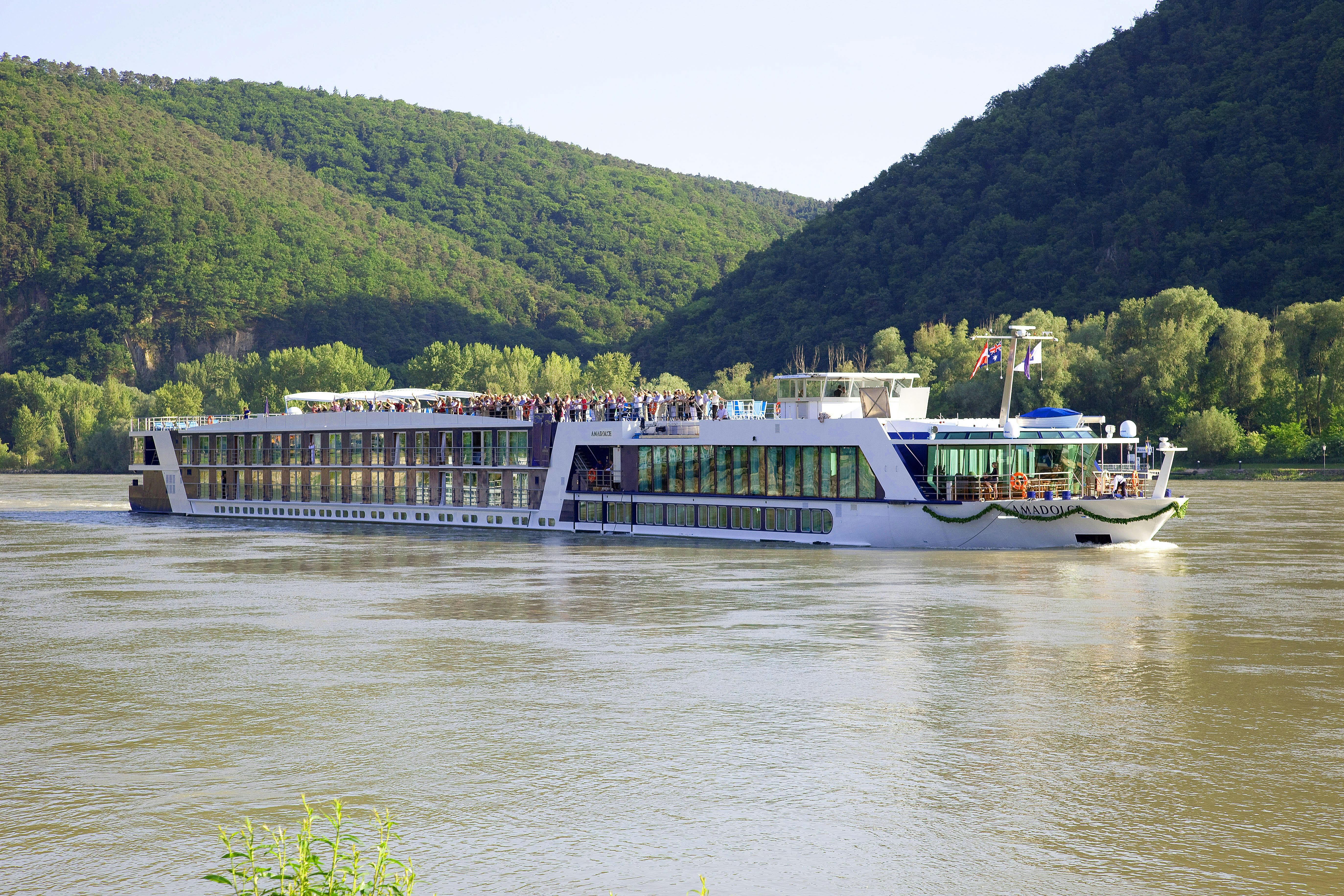 AmaDolce Cruise: Expert Review (2023)