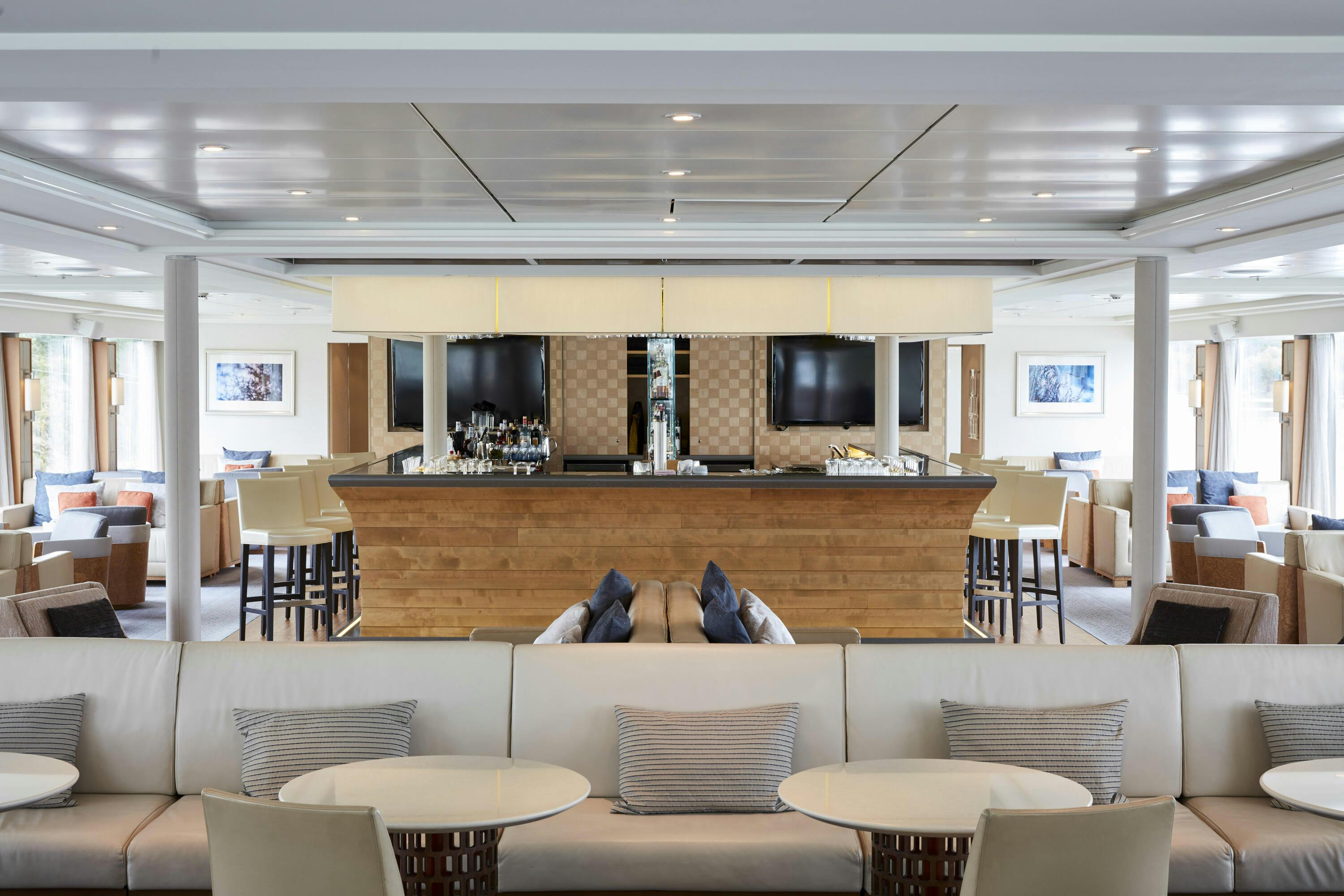 Viking Idi Cruise: Expert Review (2023)