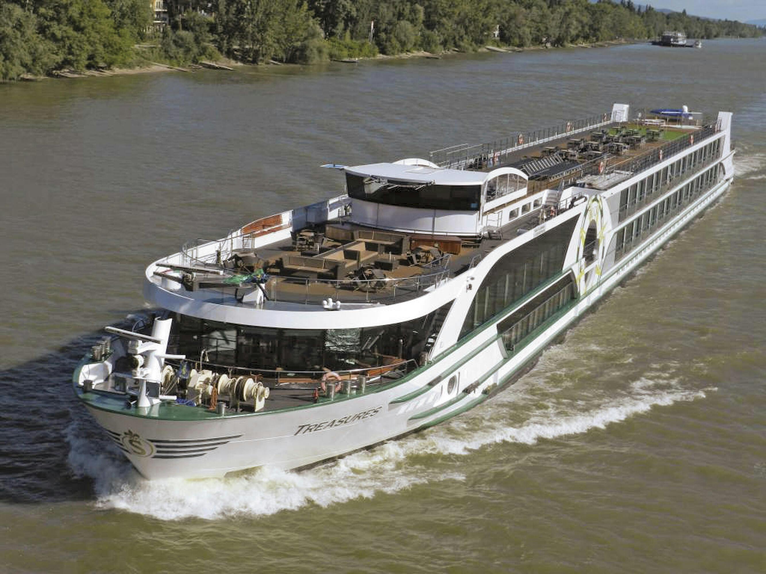 Tauck vs. Viking River Cruises
