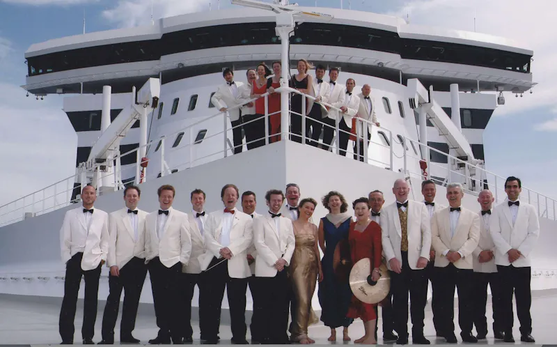 Authors, Musicians and Theatre: Queen Mary 2 Transatlantic Theme ...