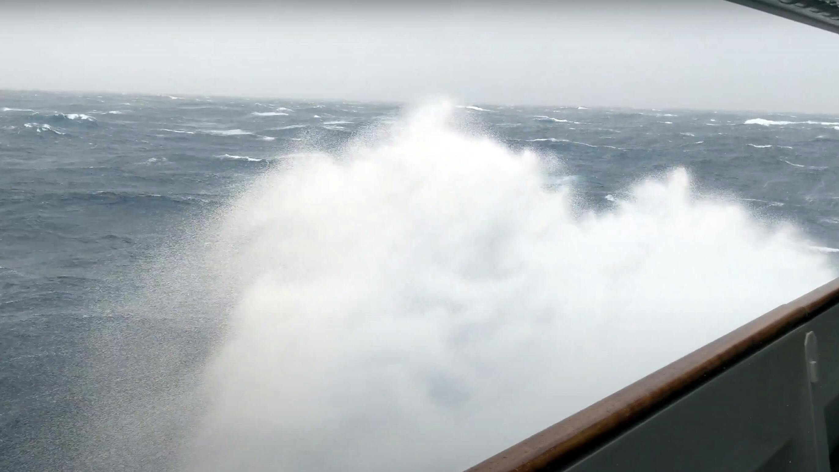 Drake Passage Guide: Seasickness, Weather and More Tips