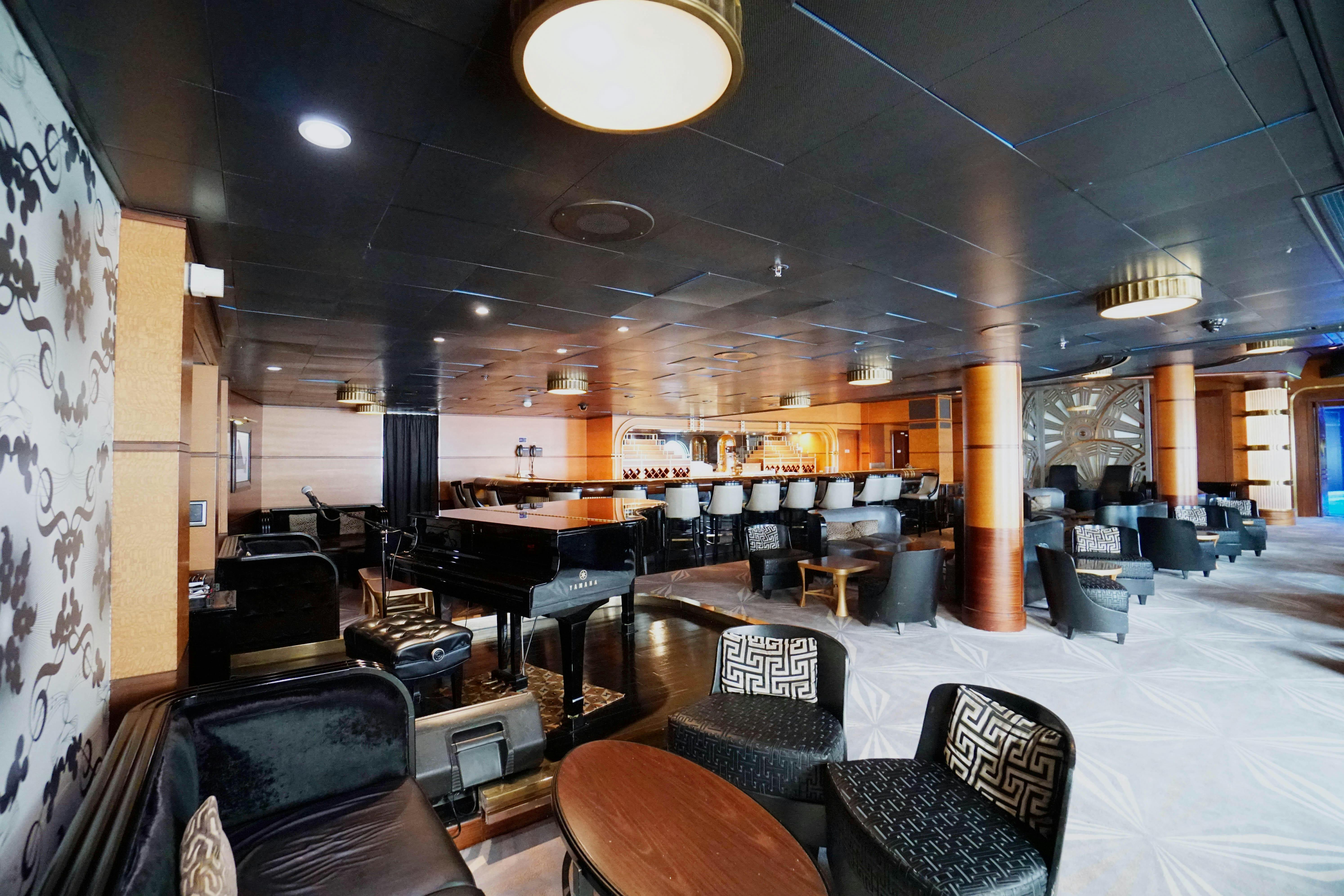 Disney Magic Dining: Restaurants & Food on Cruise Critic