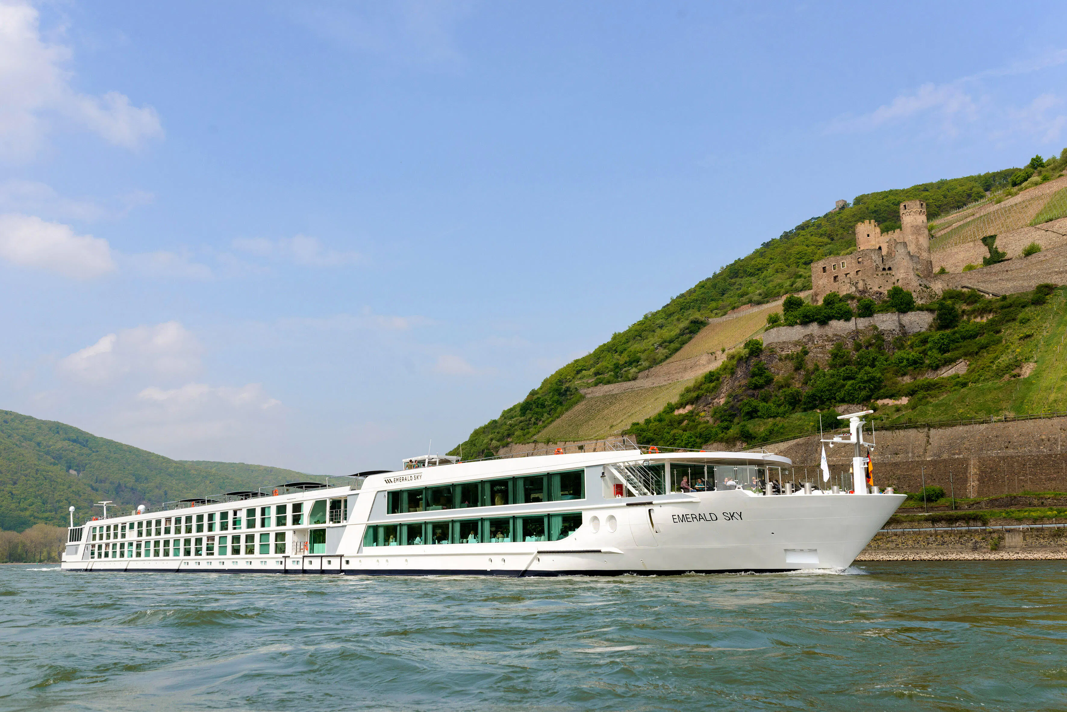 Emerald Star Cruise Ship | Editor's Review