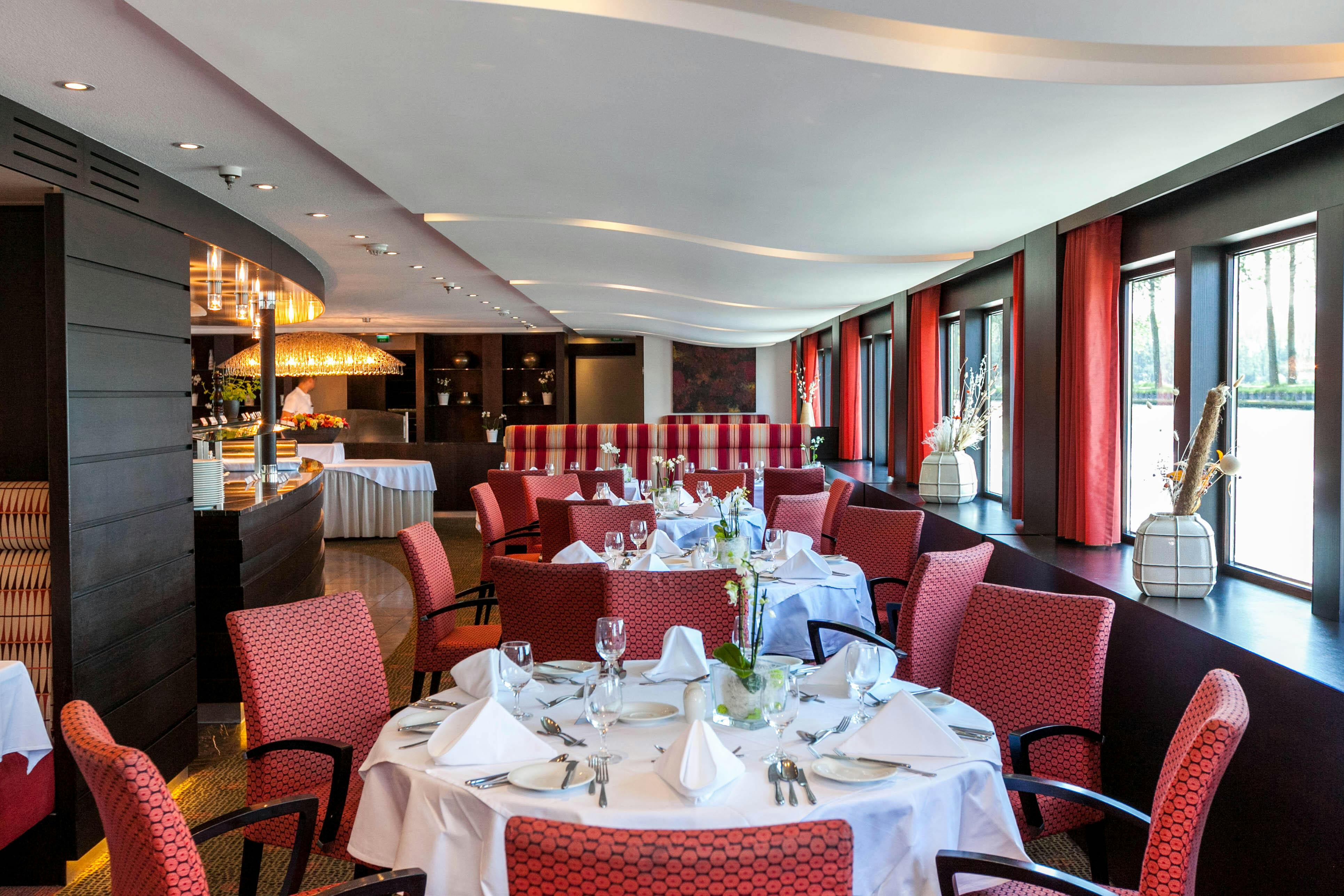 AmaWaterways AmaCerto Cruise: Expert Review (2023)