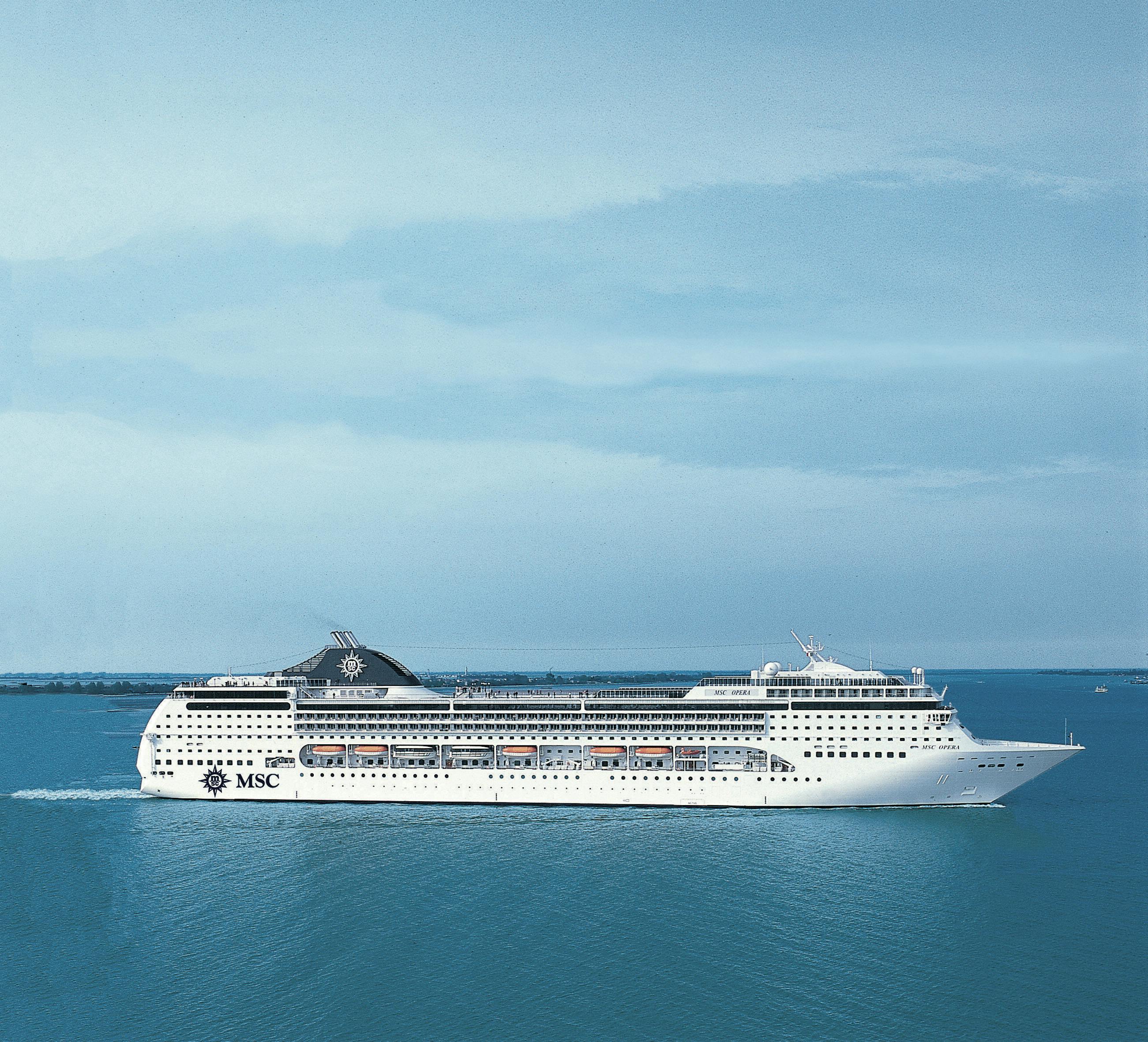 MSC Opera Cruise: Expert Review (2023)