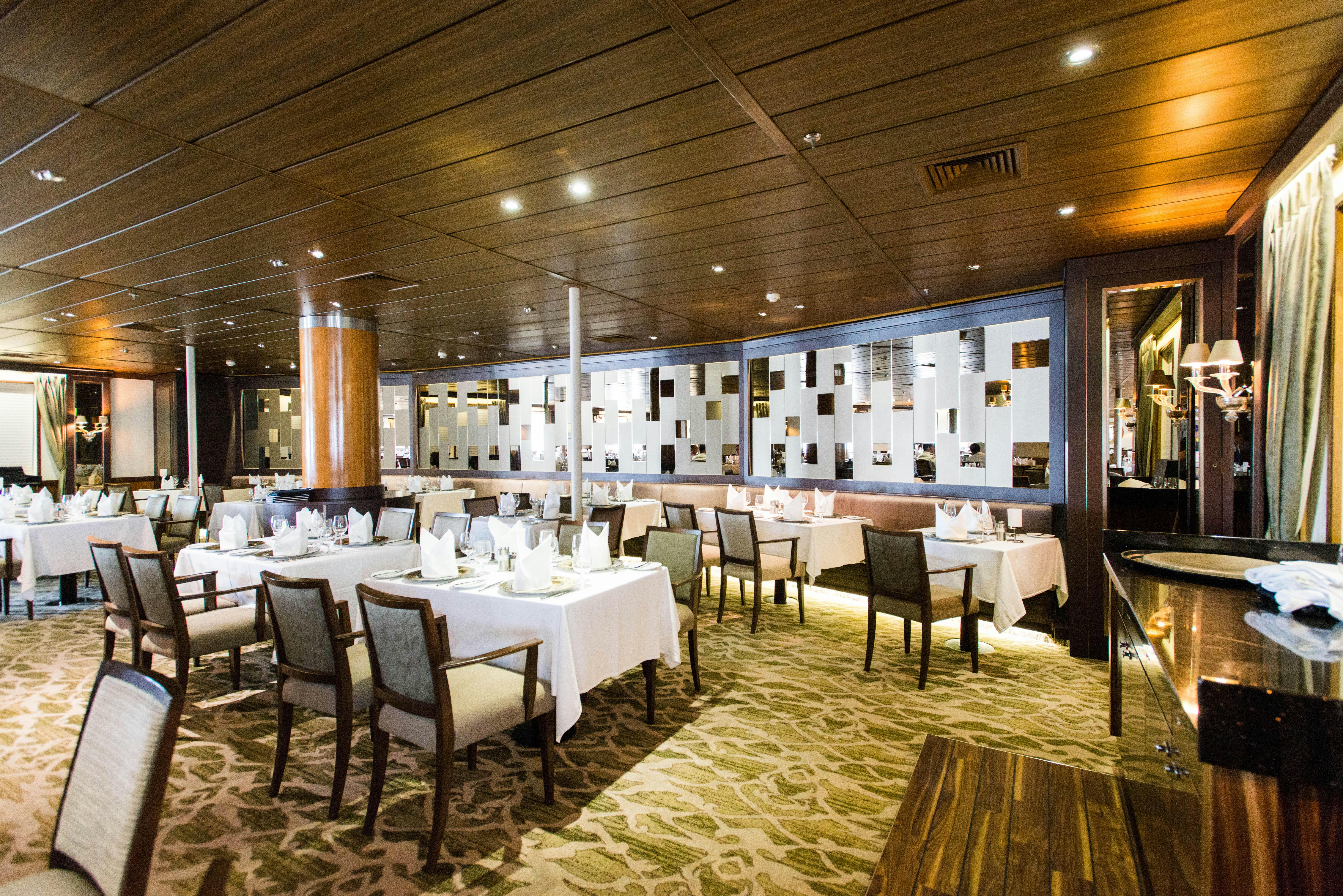 Windstar Cruises Sailing Yacht vs. Motor Yacht