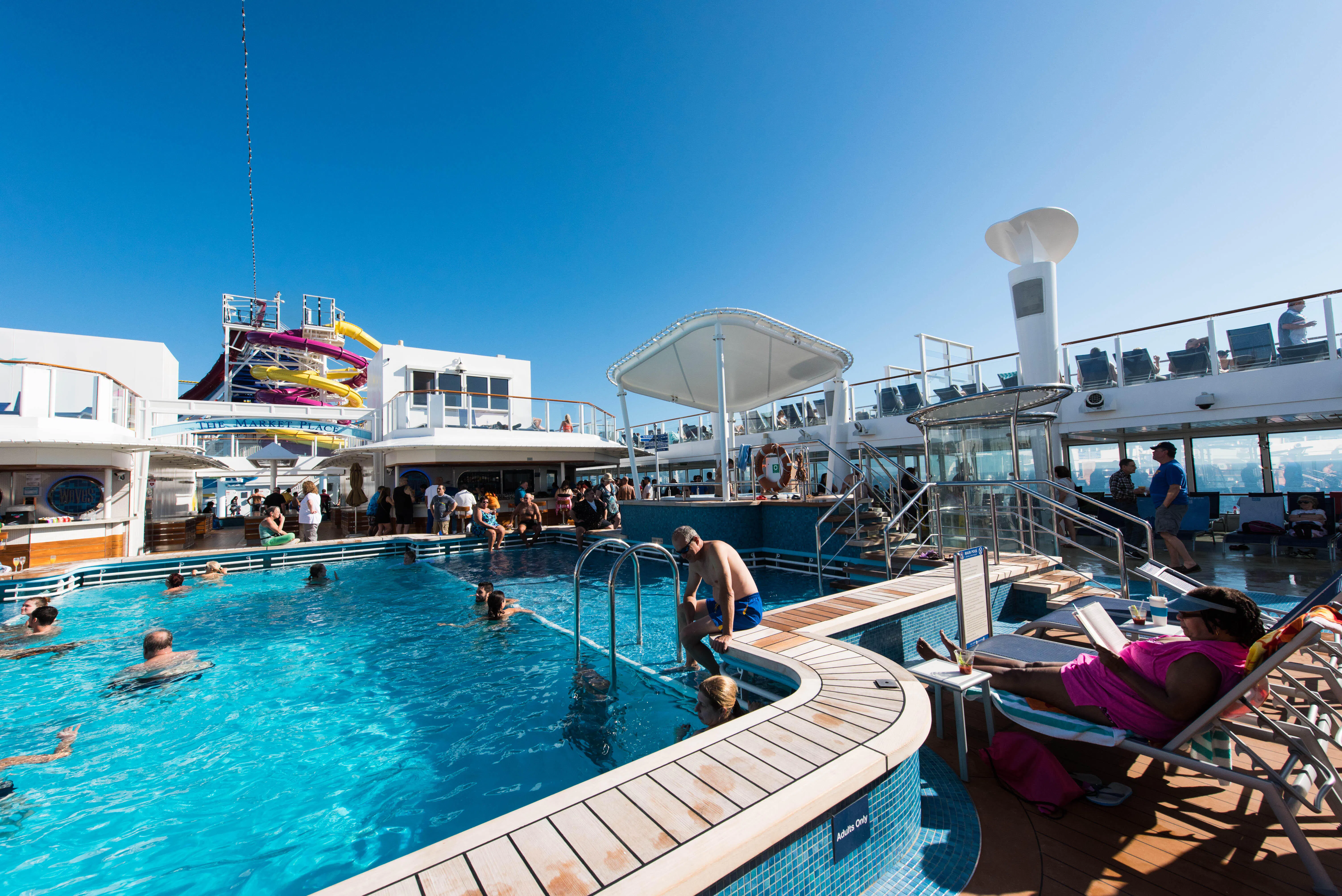 Norwegian Breakaway Activities & Entertainment | Editor's Review