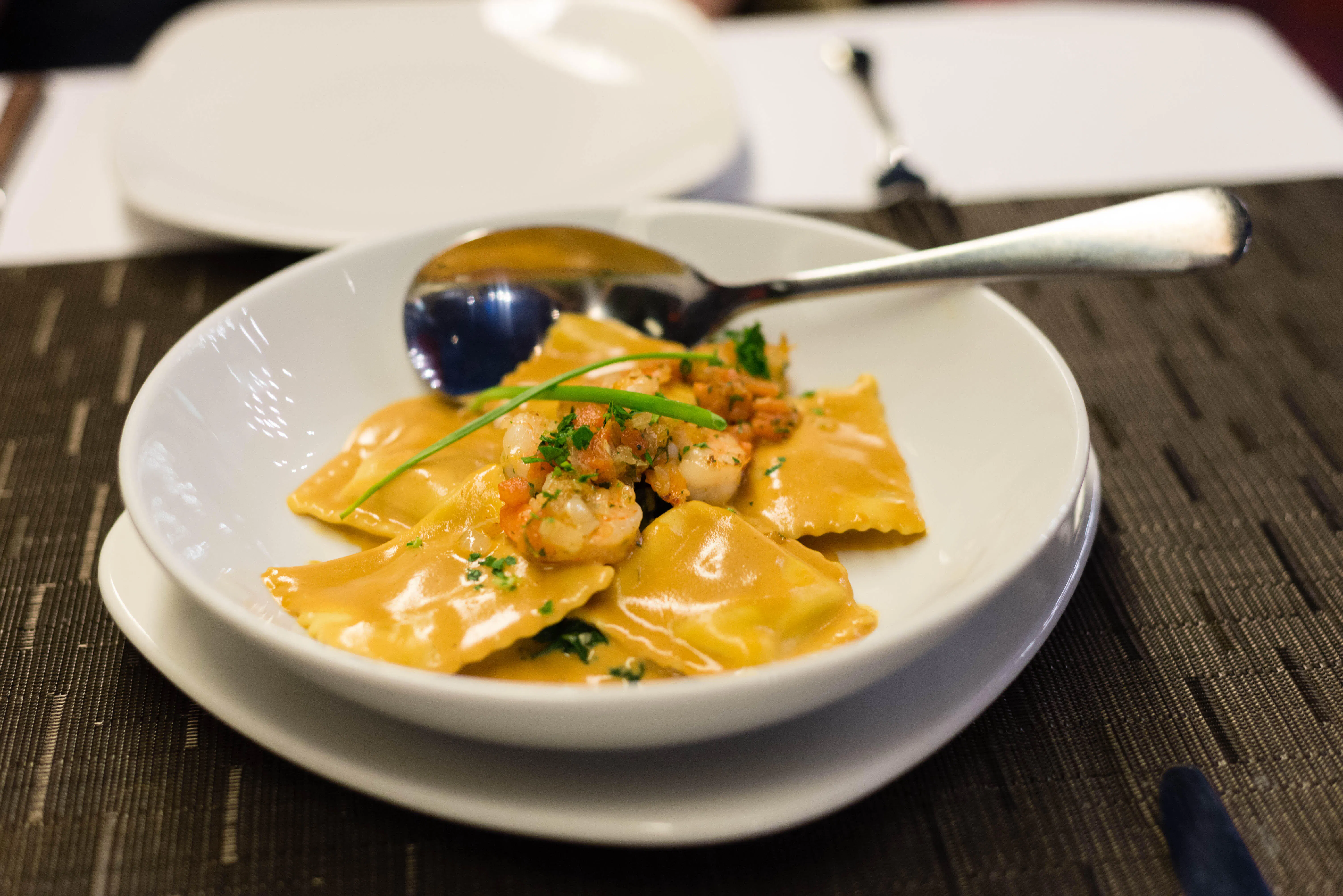 Holland America Oosterdam Dining: Restaurants & Food on Cruise Critic