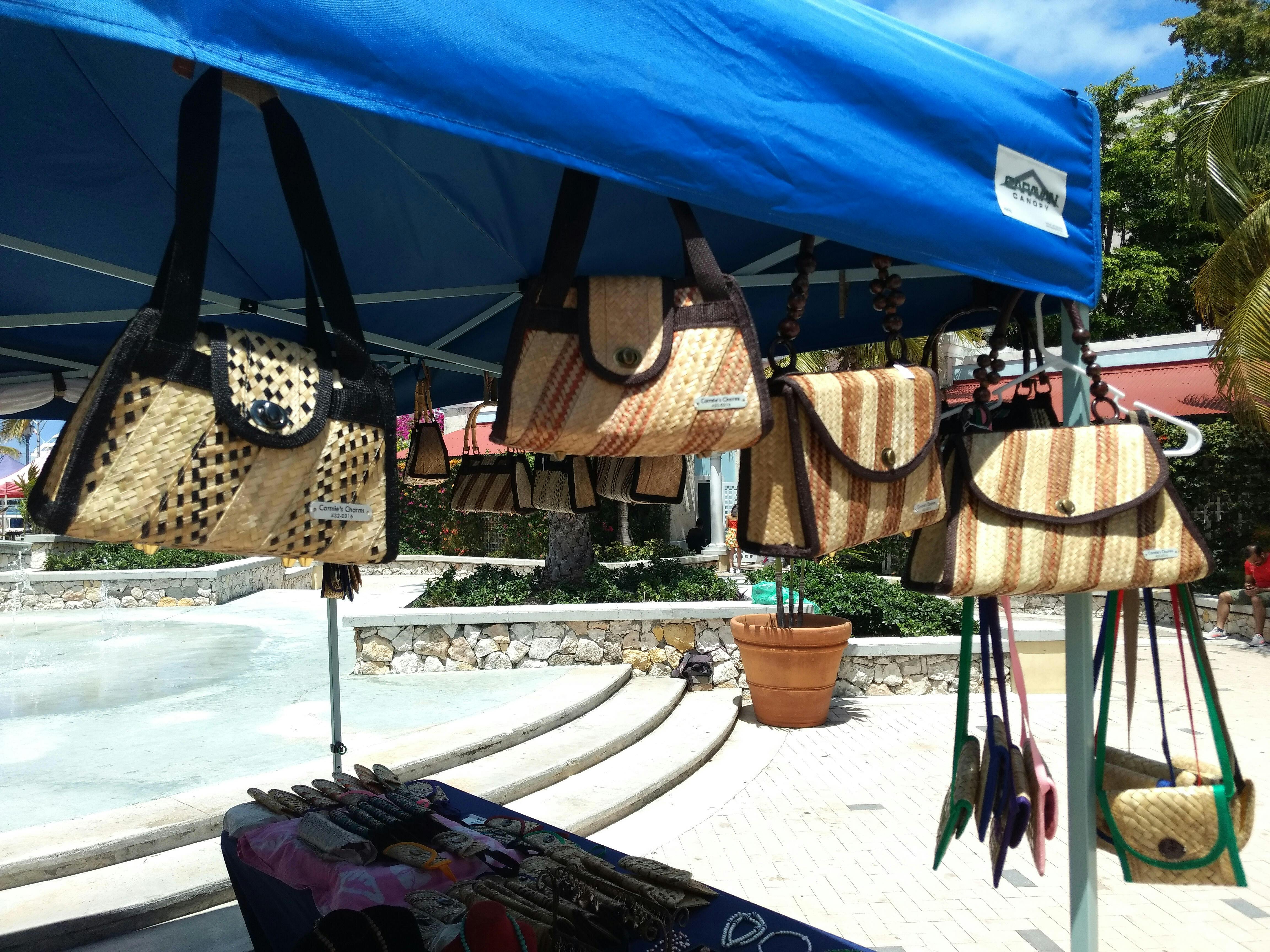 The 7 Best Souvenirs When Shopping in Nassau, Bahamas