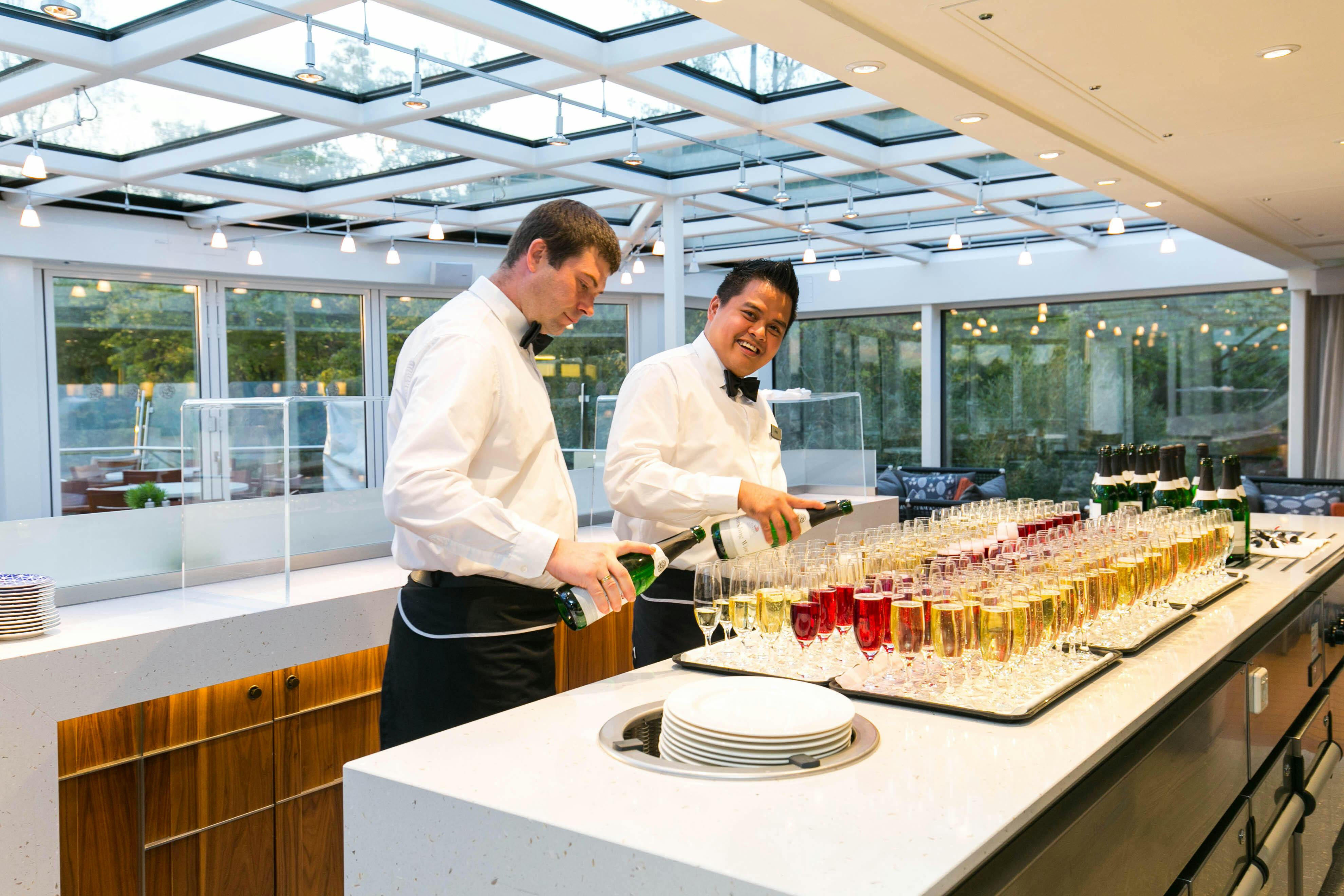 Cruise Lines That Include Alcohol In Their Fares