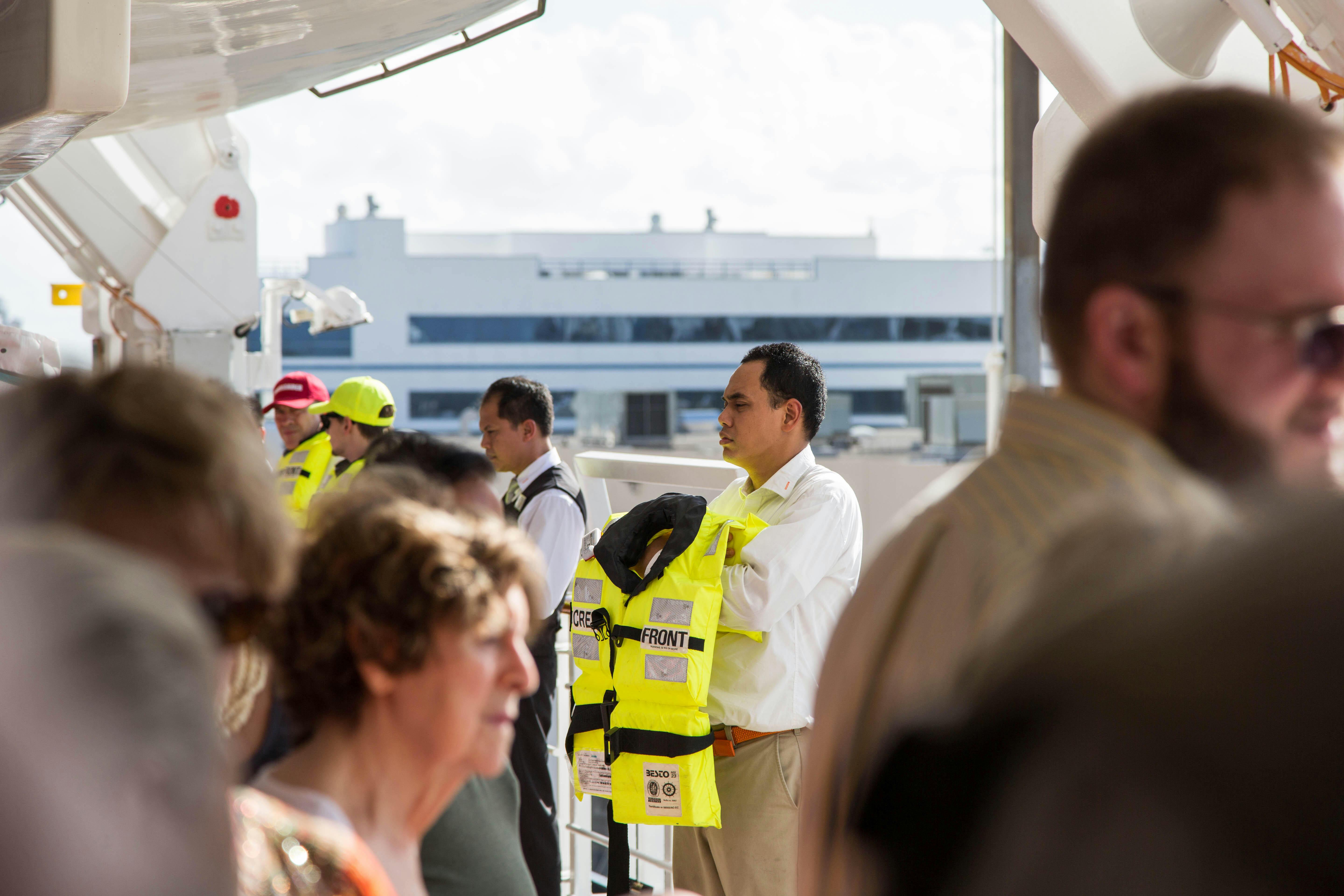 22 Do's and Don'ts for Your First Day Onboard a Cruise Ship