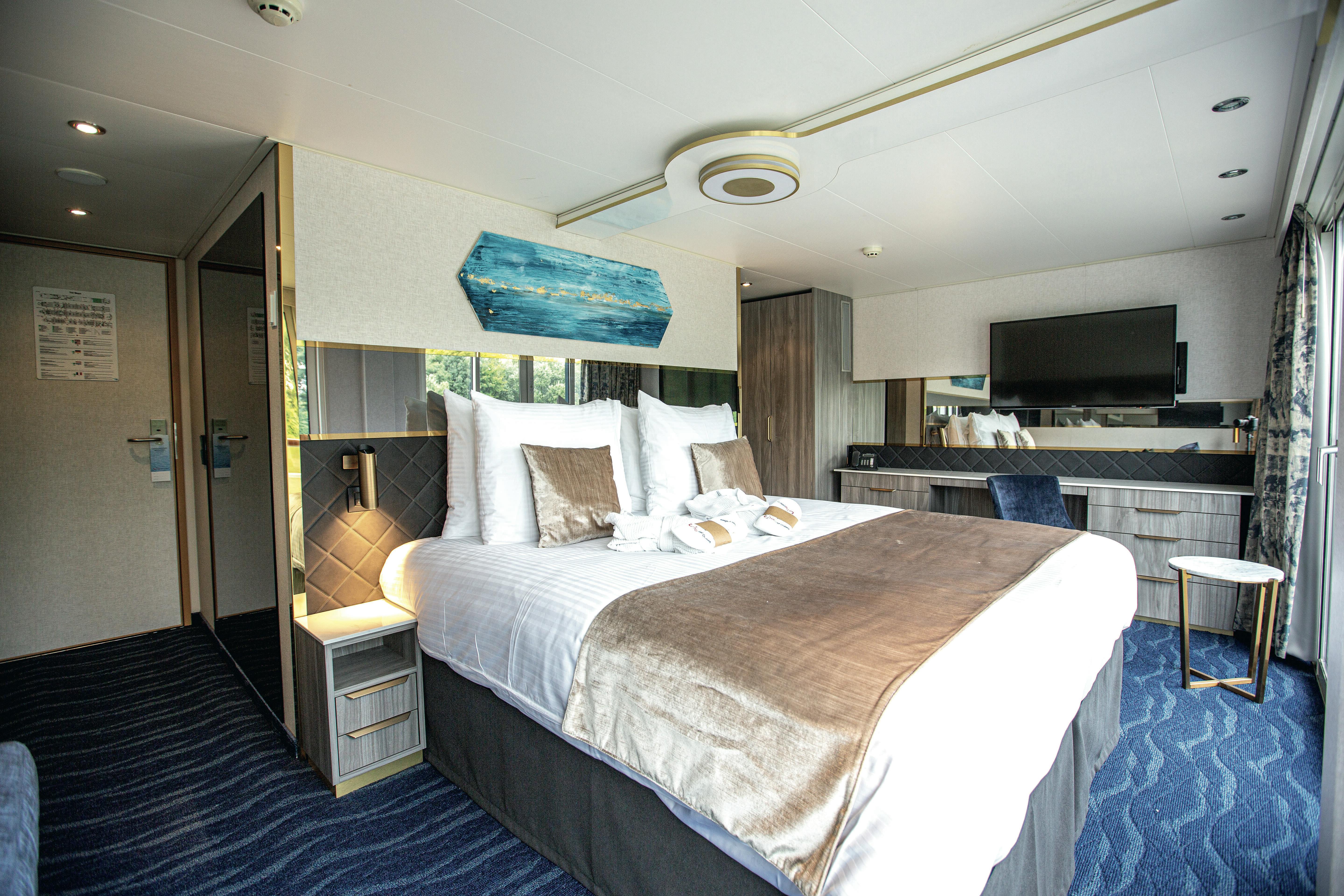 Expert Review of TUI Maya river Cruise Ship