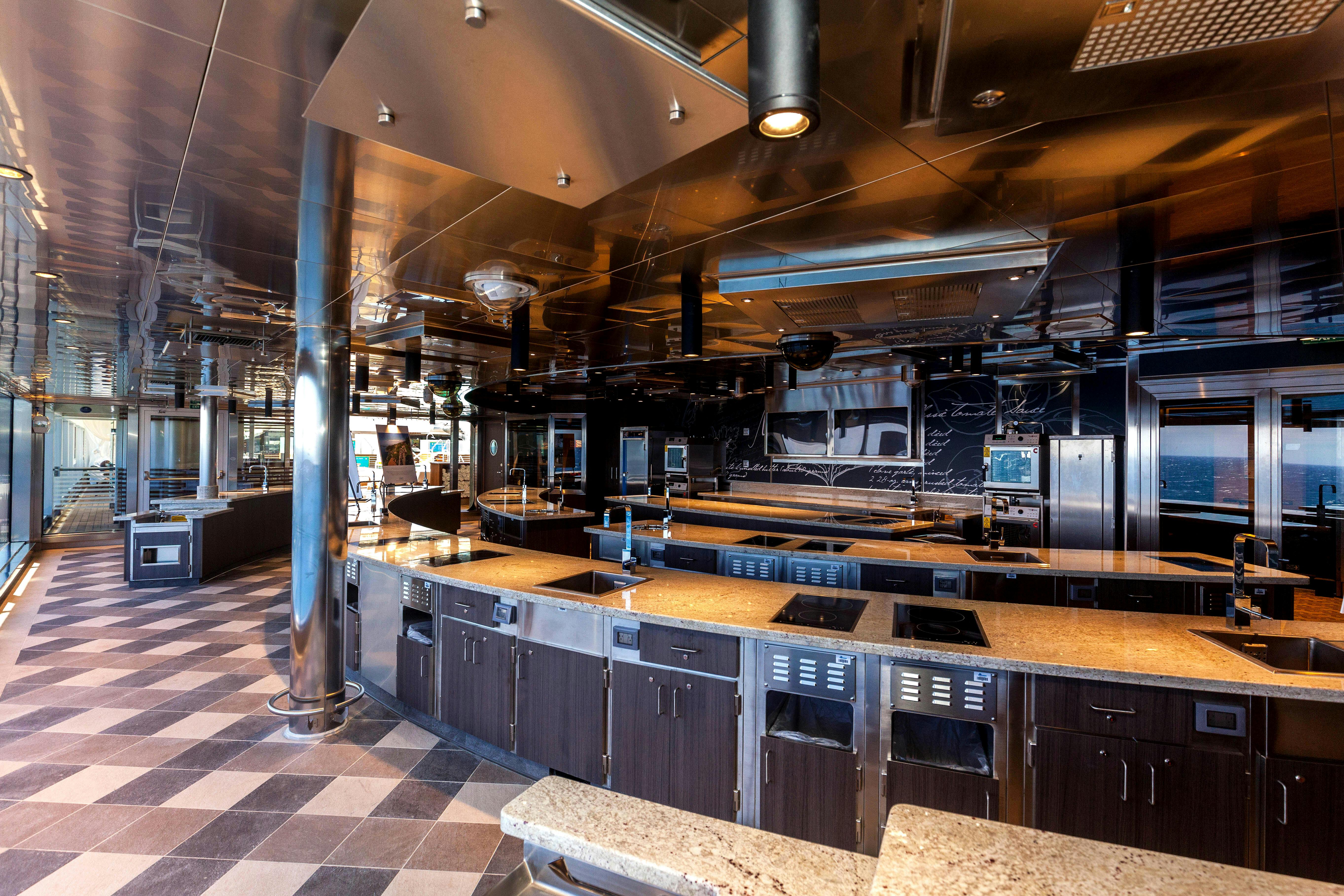 Regent Seven Seas Cruises vs. Seabourn Cruise Line - Cruise Critic