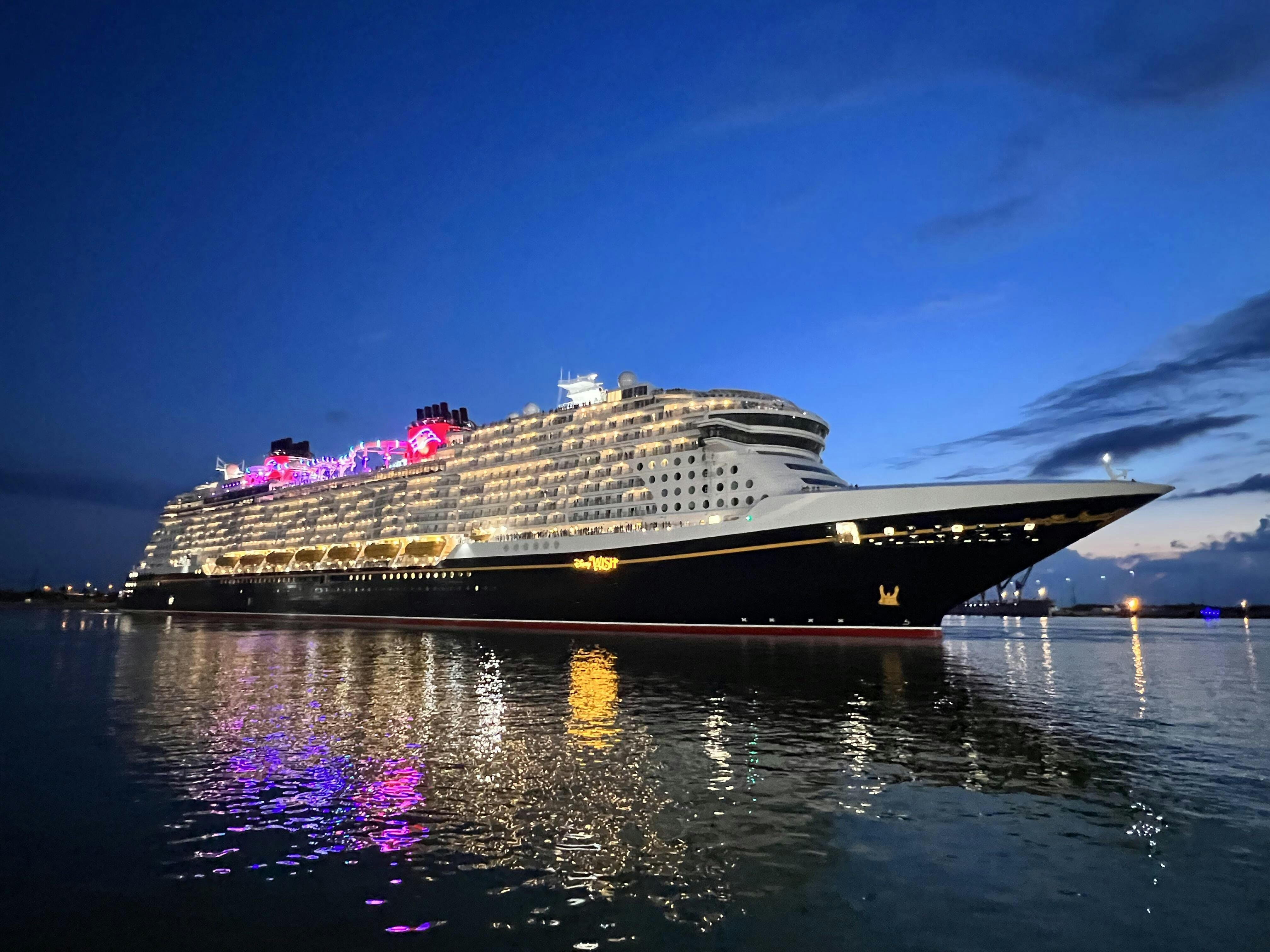 Disney Cruise Line Ships By Size, By Gross Tonnage