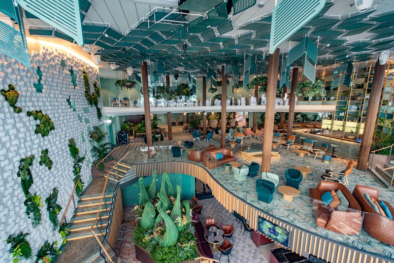 30 Best Cruise Ship Bars