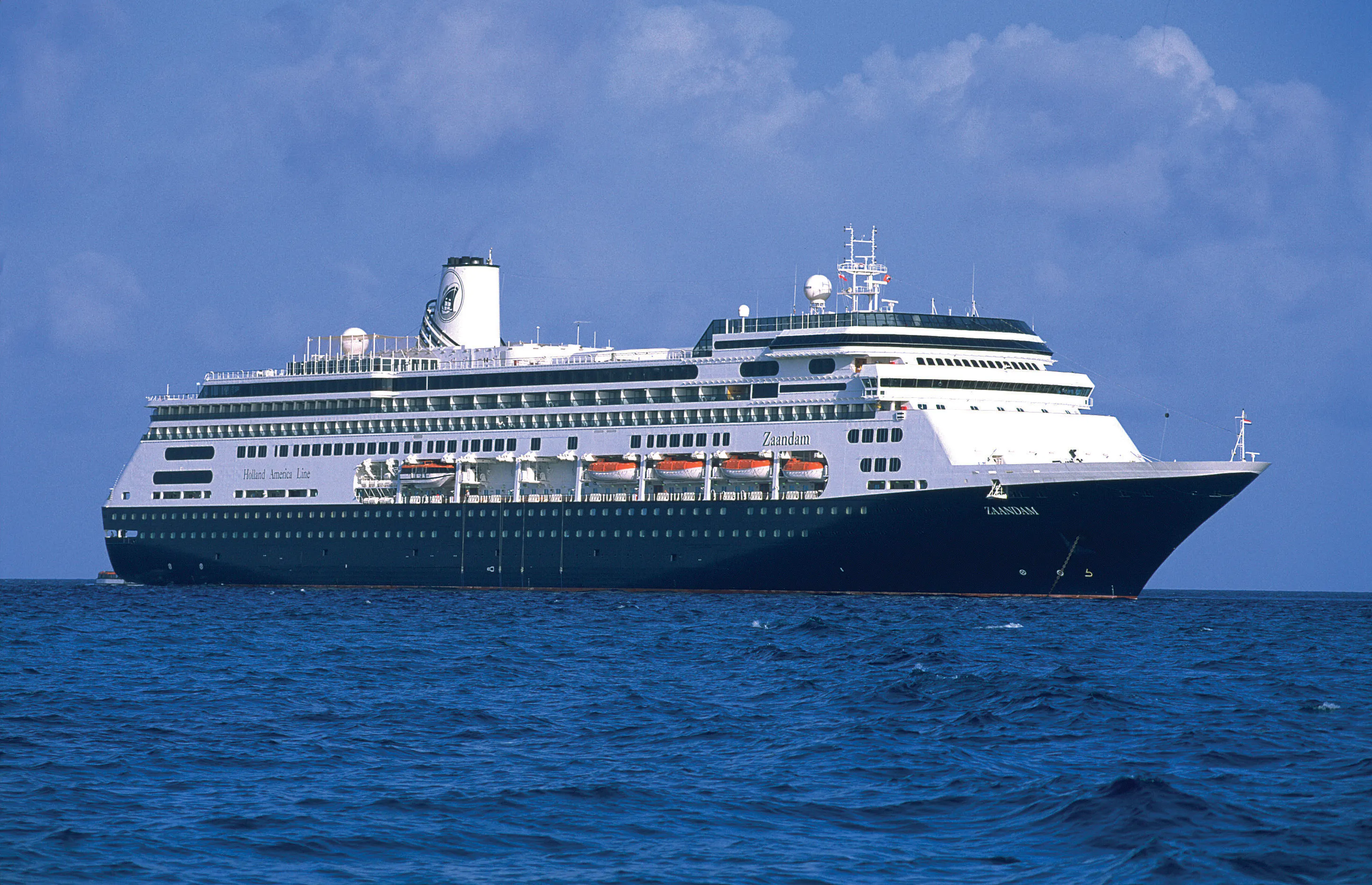 Holland America Zaandam Cruise Ship | Editor's Review