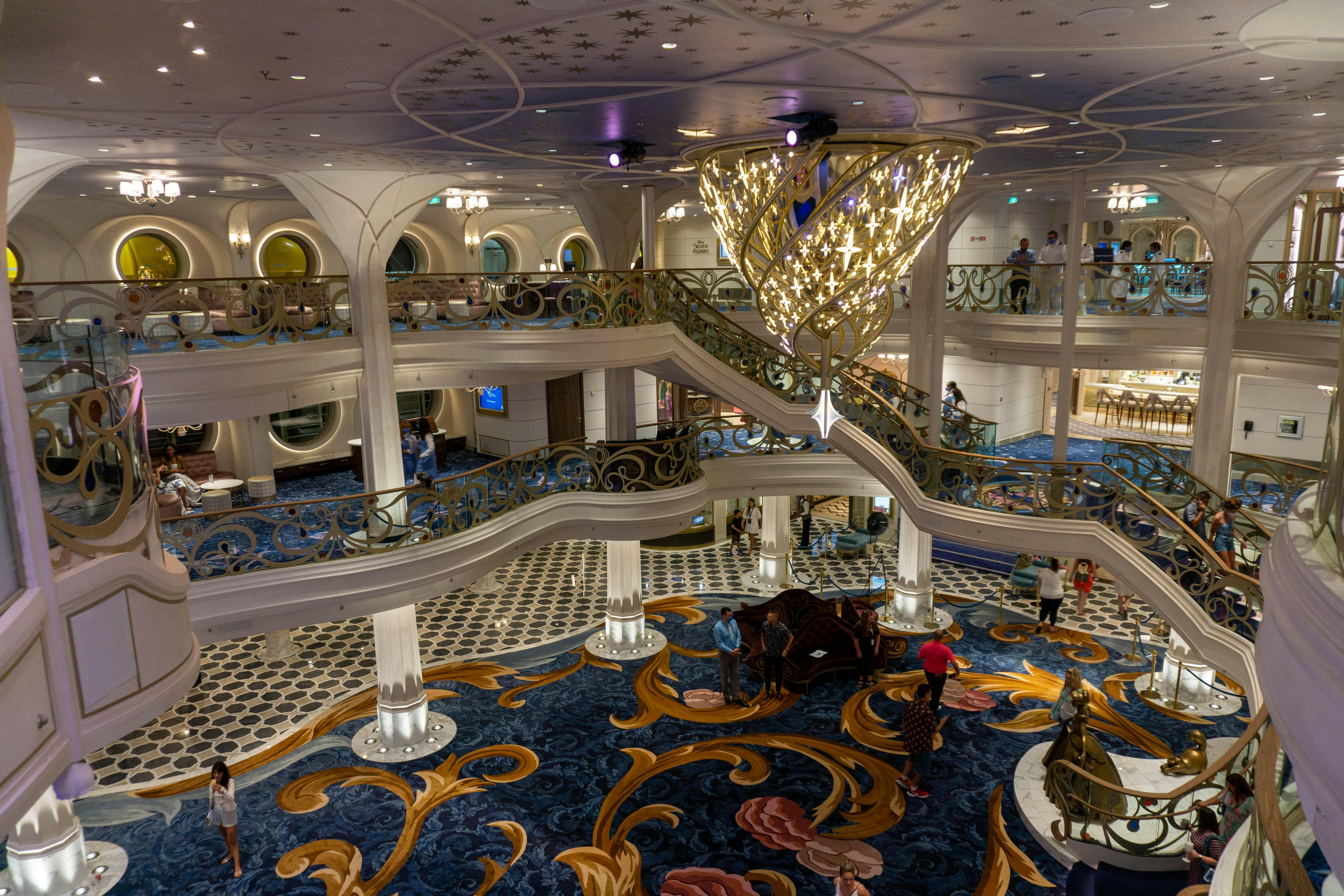 5 Cruise Lines Black Cruisers Should Try