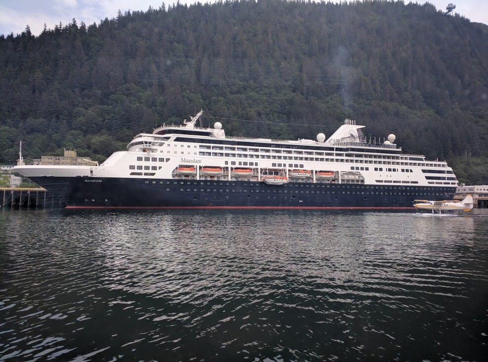 Best Mid-Size Cruise Ships for Embarkation