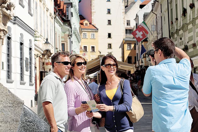What to Expect on a River Cruise: Shore Excursions