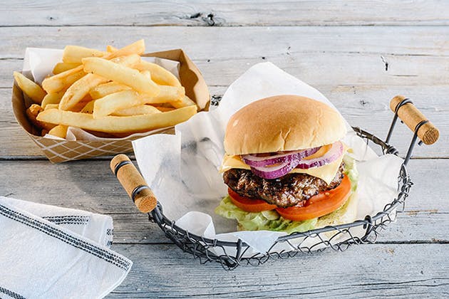 Salty Dog Grill on Princess Cruises (Plus Menu)