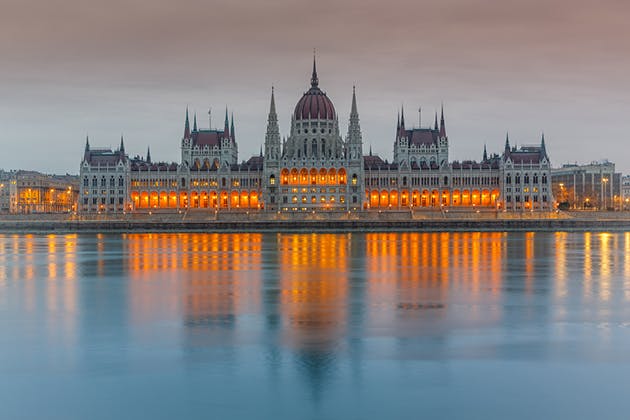 Best Port Cities for Cruise-and-Stay Options