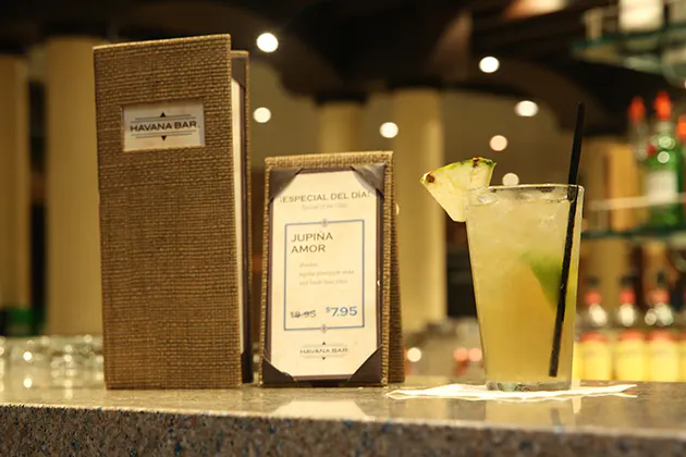 5 Best Carnival Cruise Cocktails