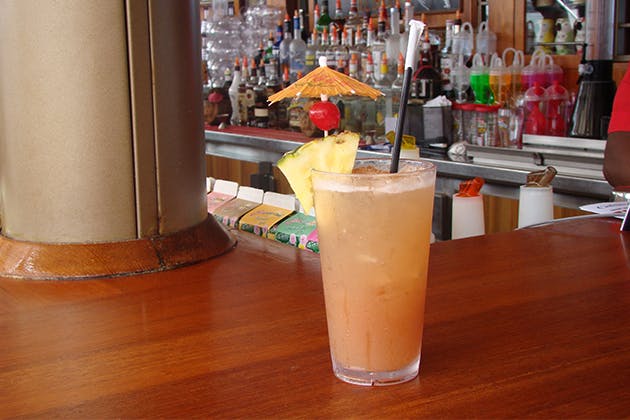 5 Best Carnival Cruise Cocktails