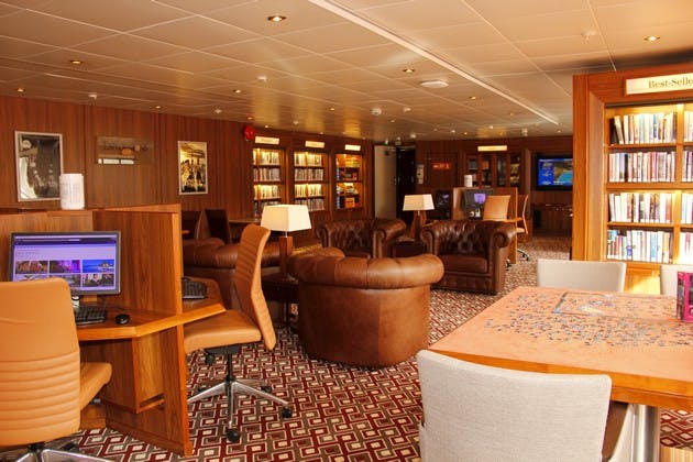 5 Best Libraries at Sea