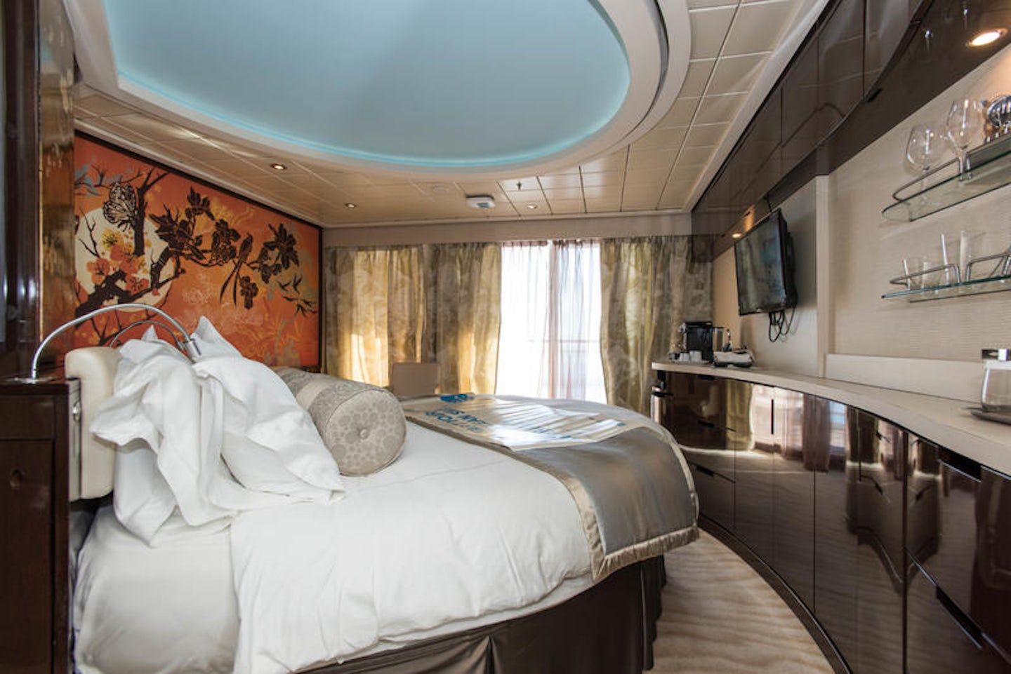 The Haven Courtyard Penthouse Suite on Norwegian Epic Cruise Ship ... The Haven Courtyard Penthouse Suite on Norwegian Epic Cruise Ship ...